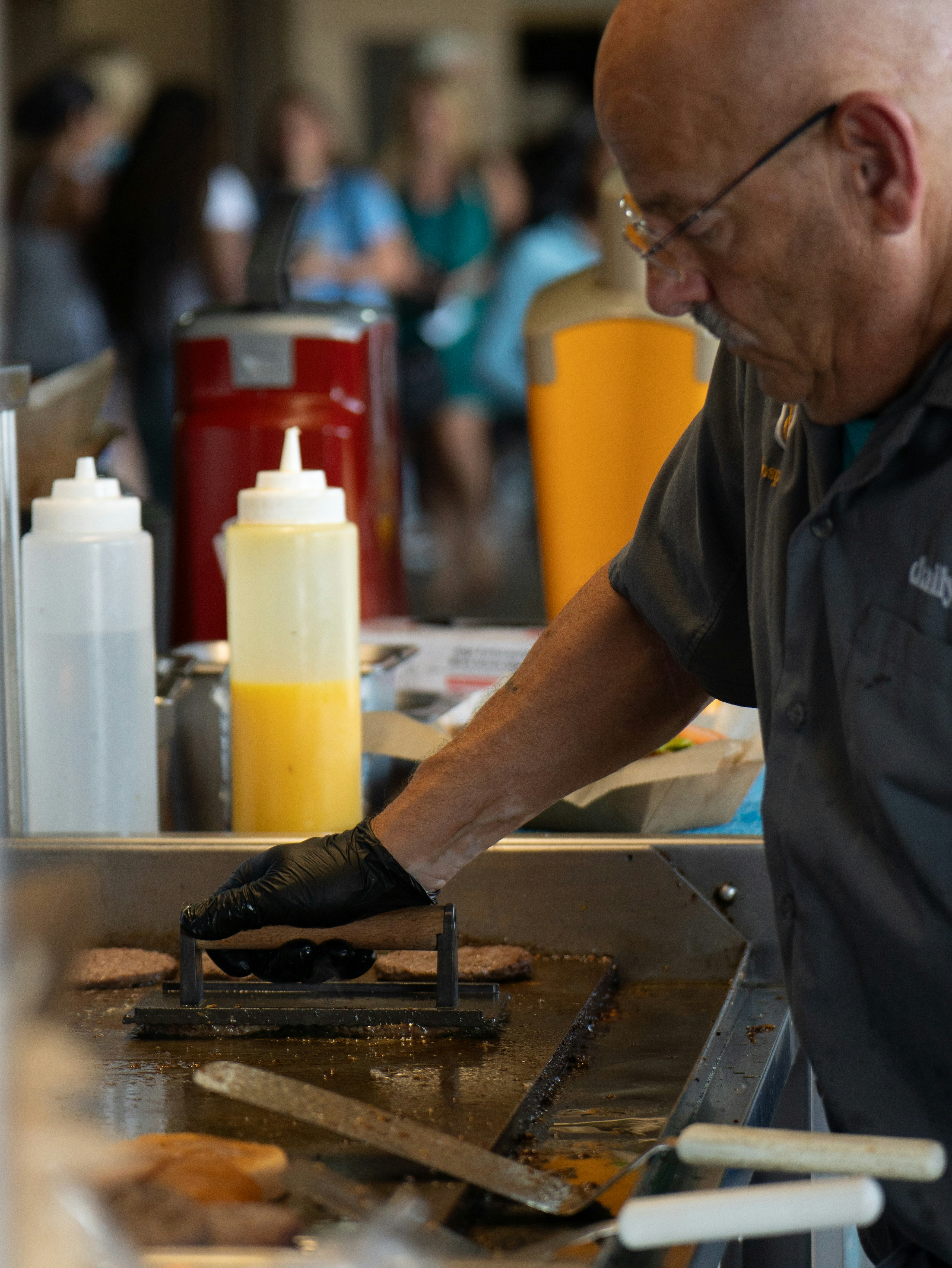 Grilling in Focus: A Chef’s Precision at the Griddle