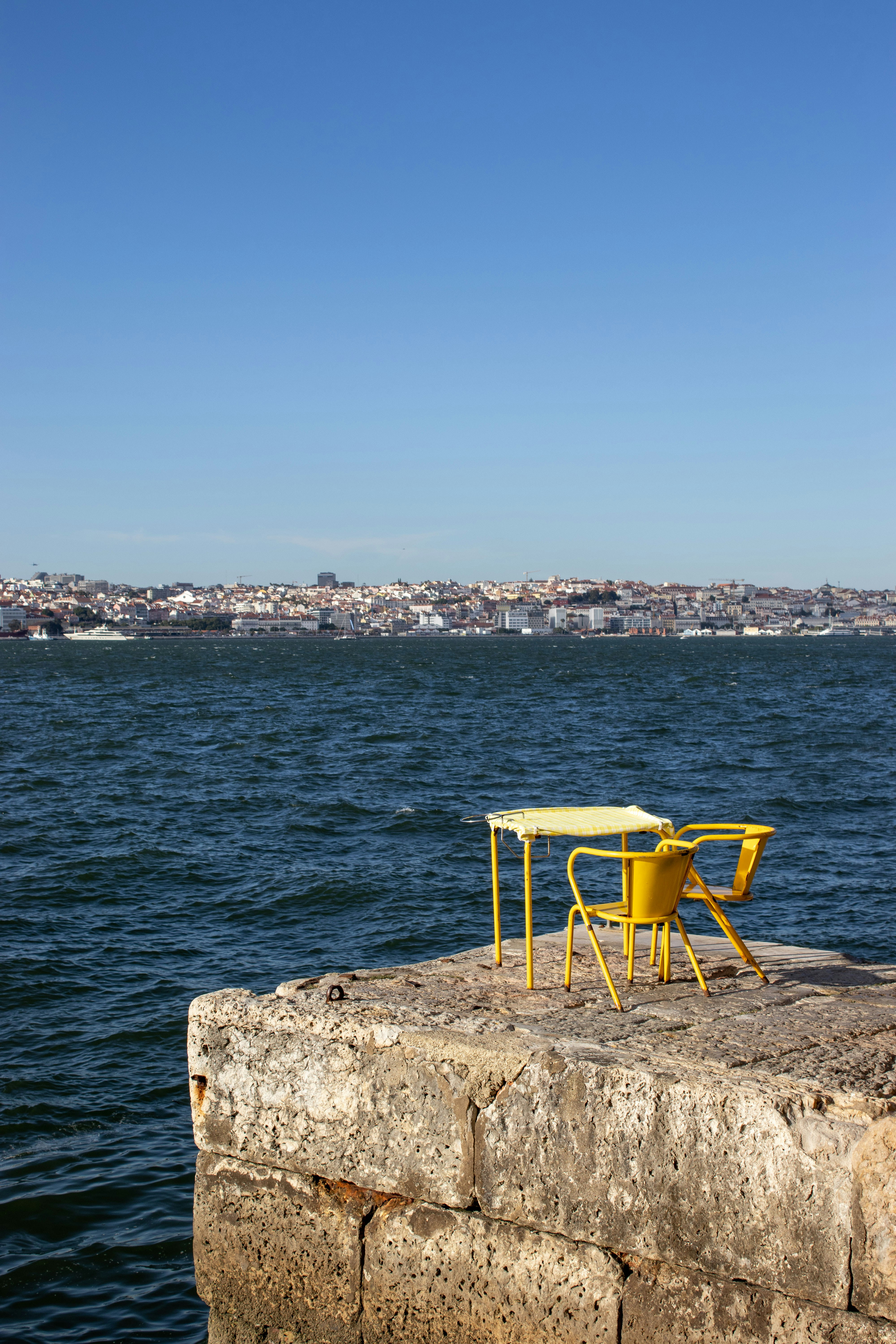 Yellowtable on the Edge: a coastal vignette with a splash of sunlight