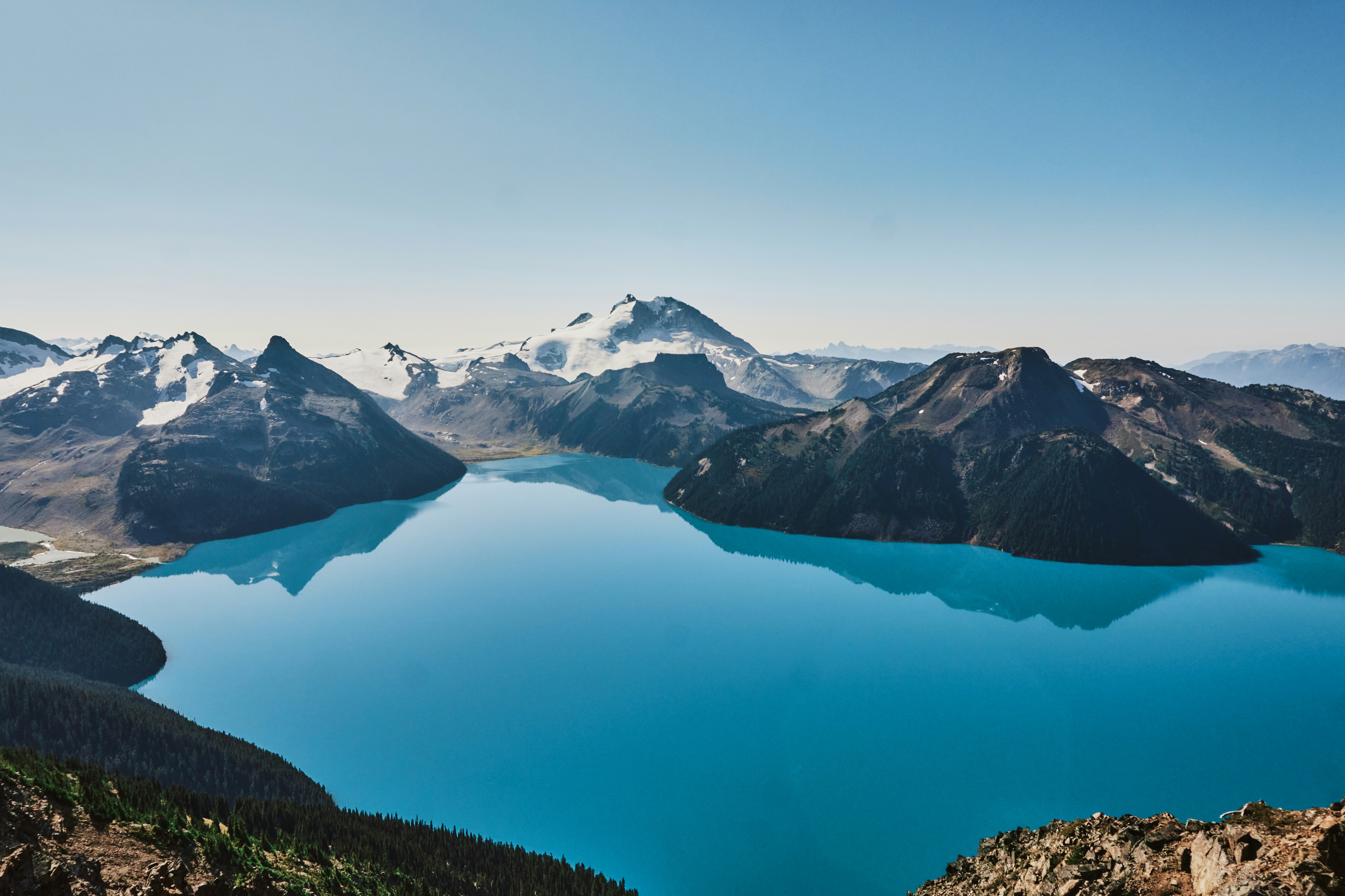 Azure Mountain Basin: A Glacial Crown Reflecting the Sky