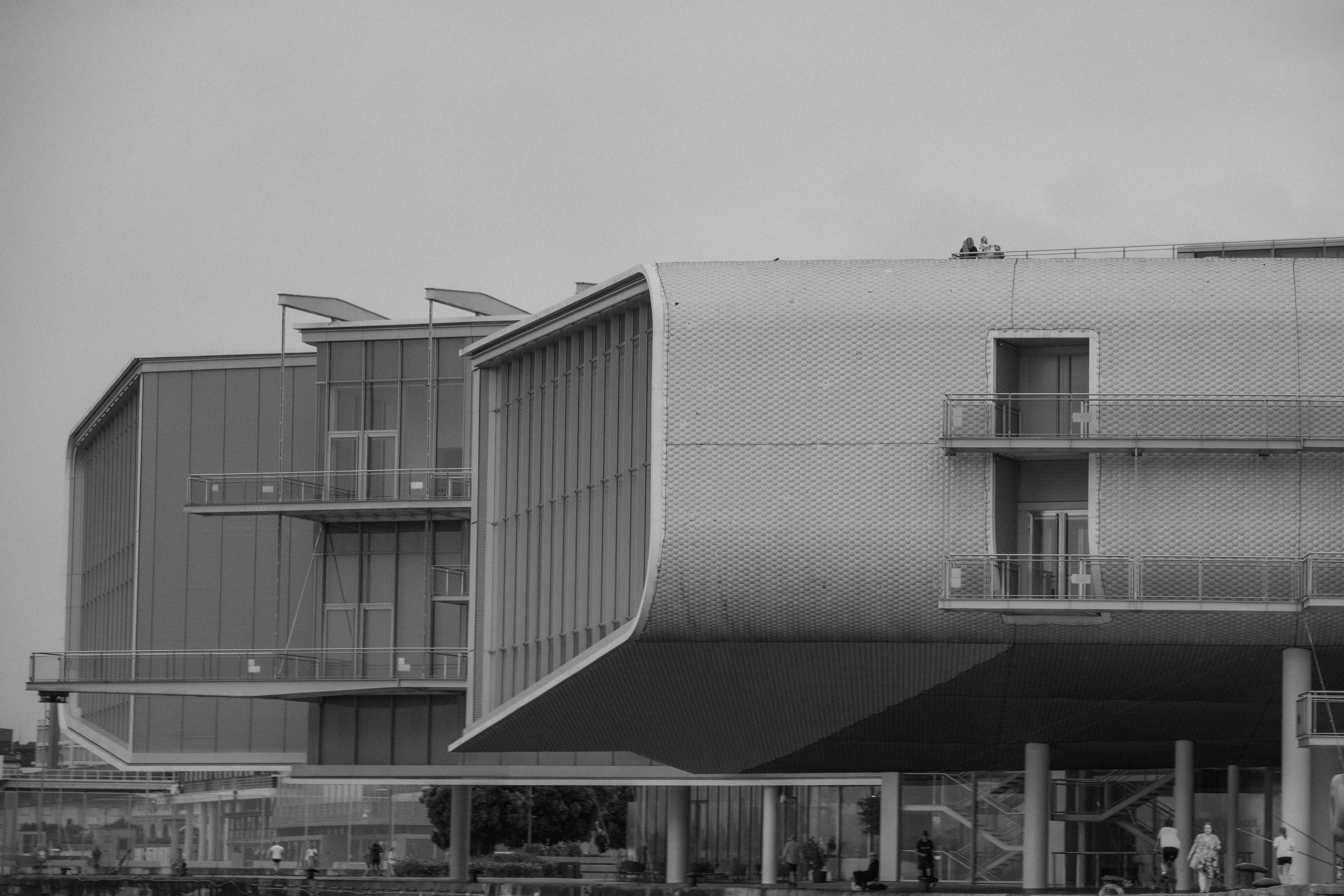 Architectural Vessel: The Curved Building Overhang