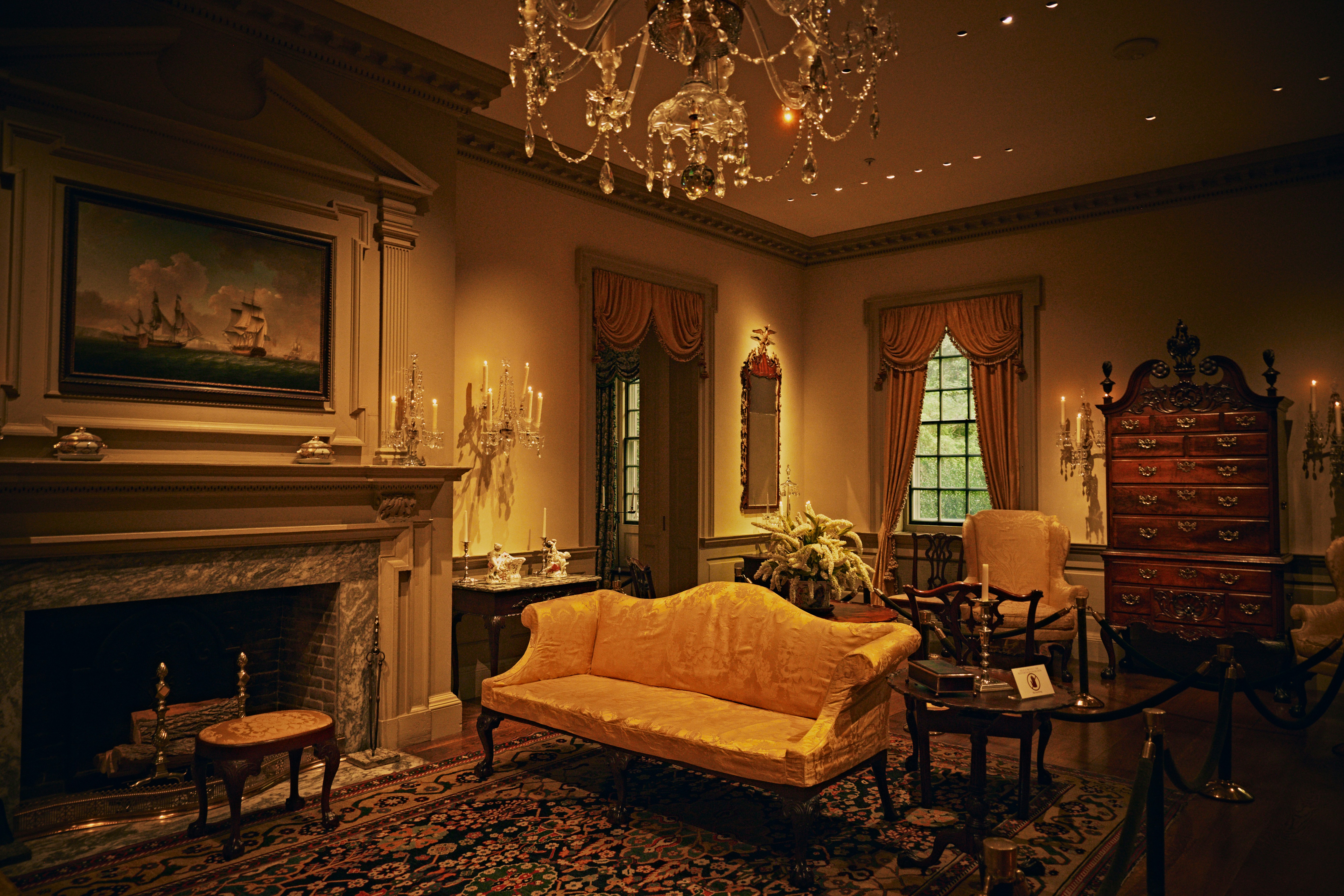 Elegance in Amber: A Vintage Parlor’s Quiet Light