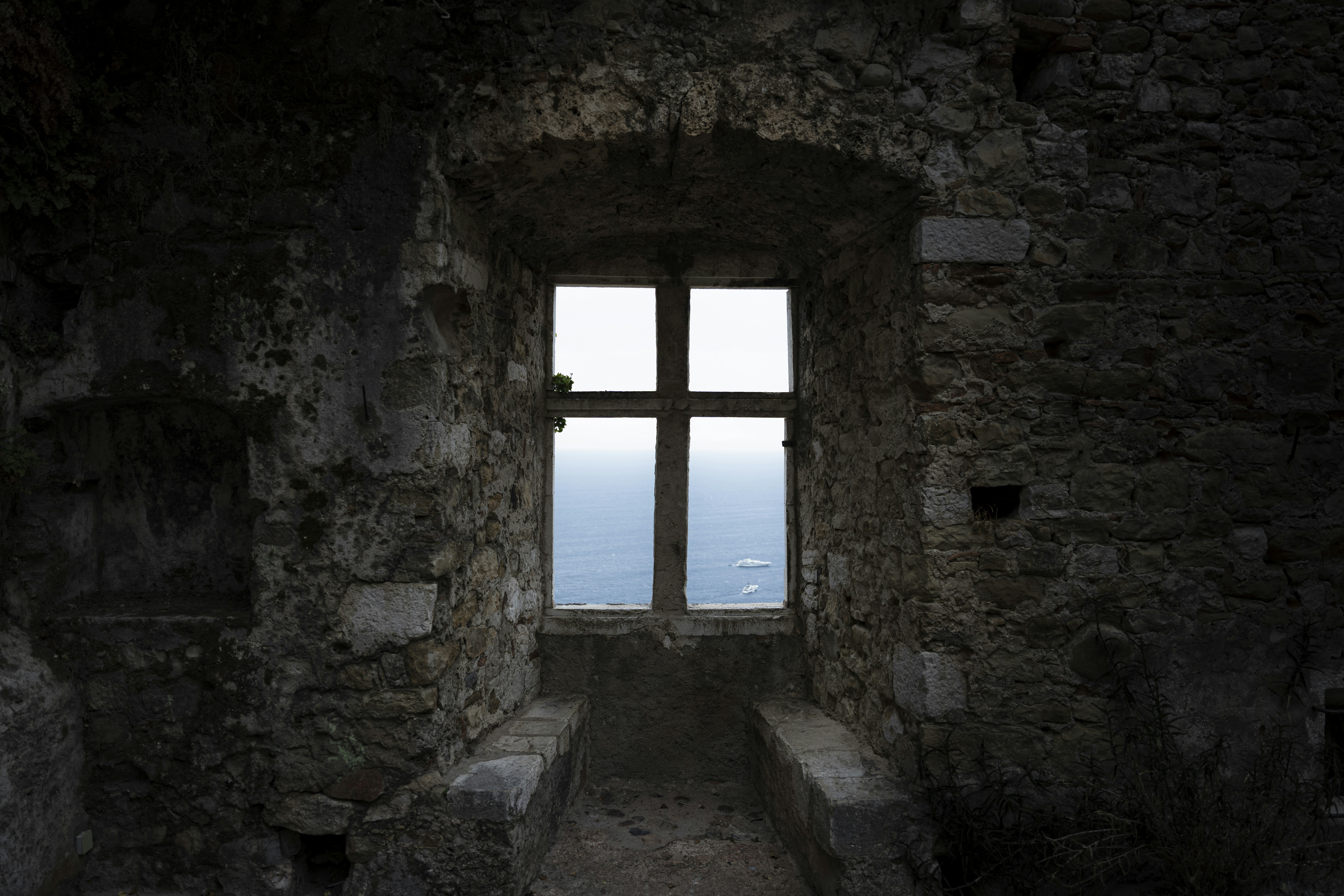Sea-light Window: A Window to the Distant Ocean From a Crumbled Fortress