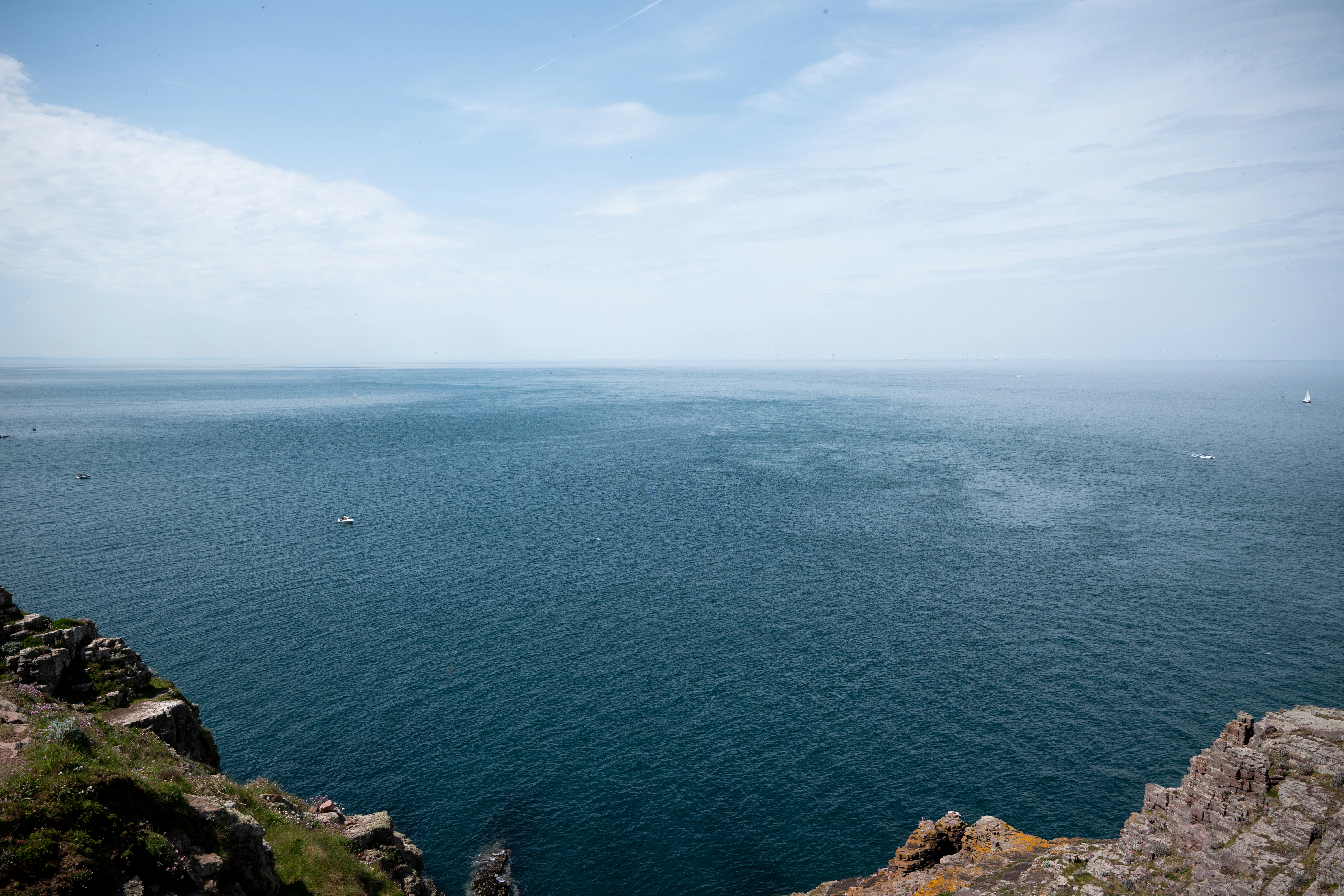 Abrupt Cliffs Over an Endless Sea