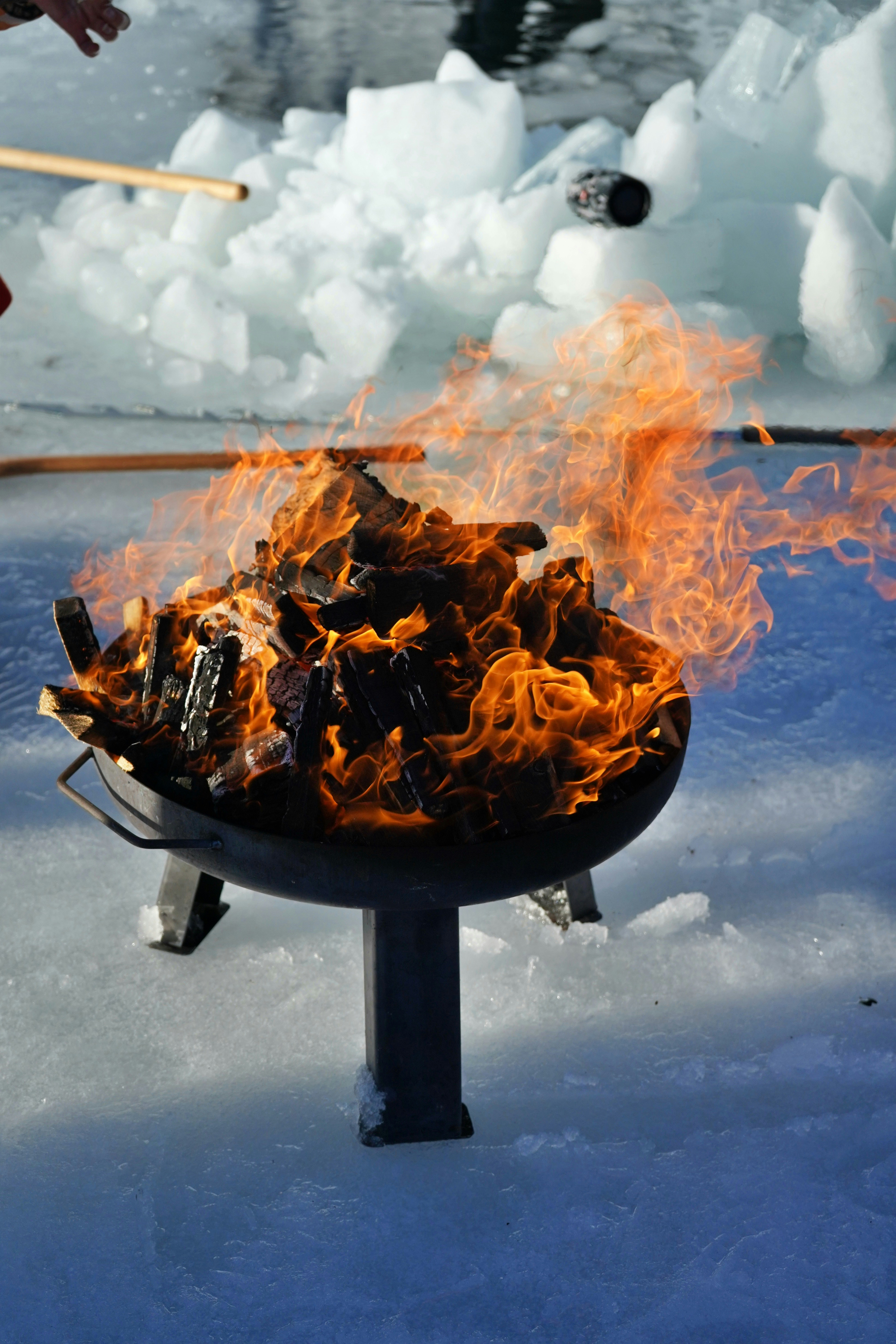 Ember Crown over Ice: Fire on a Winter Stage