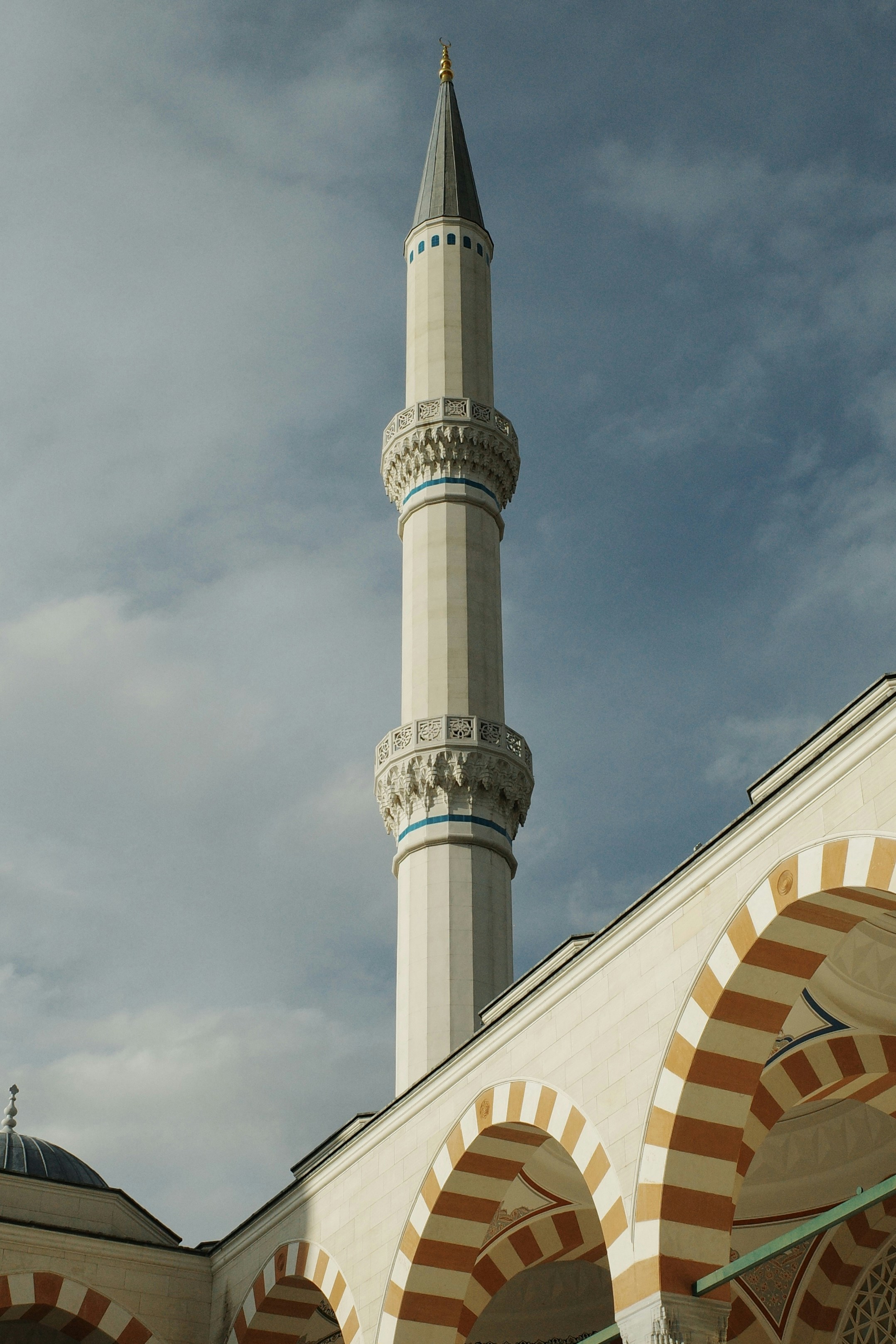 Minaret Ascending: A Mosque Tower Reaching Toward the Sky