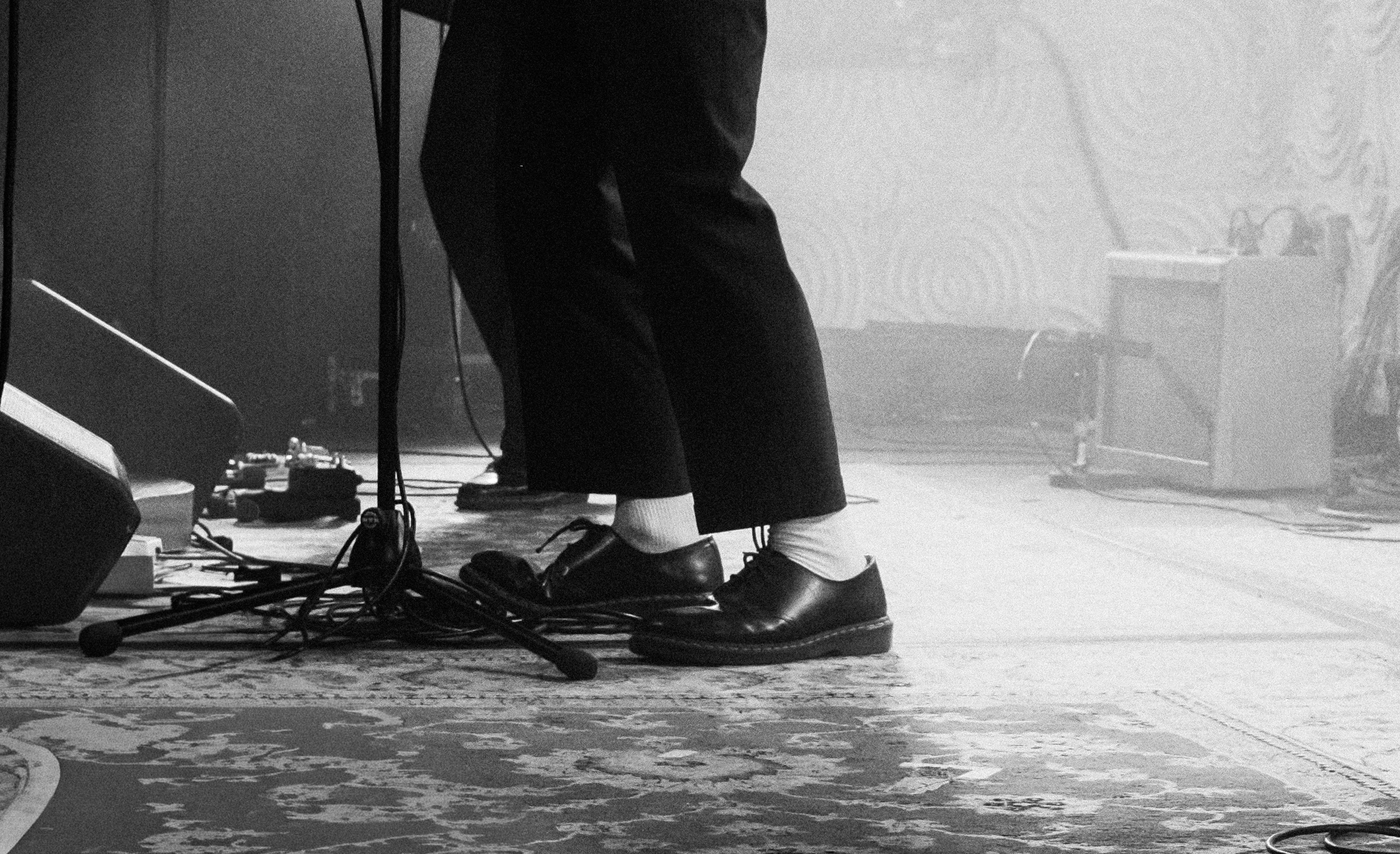 Footwork at the Edge of the Stage