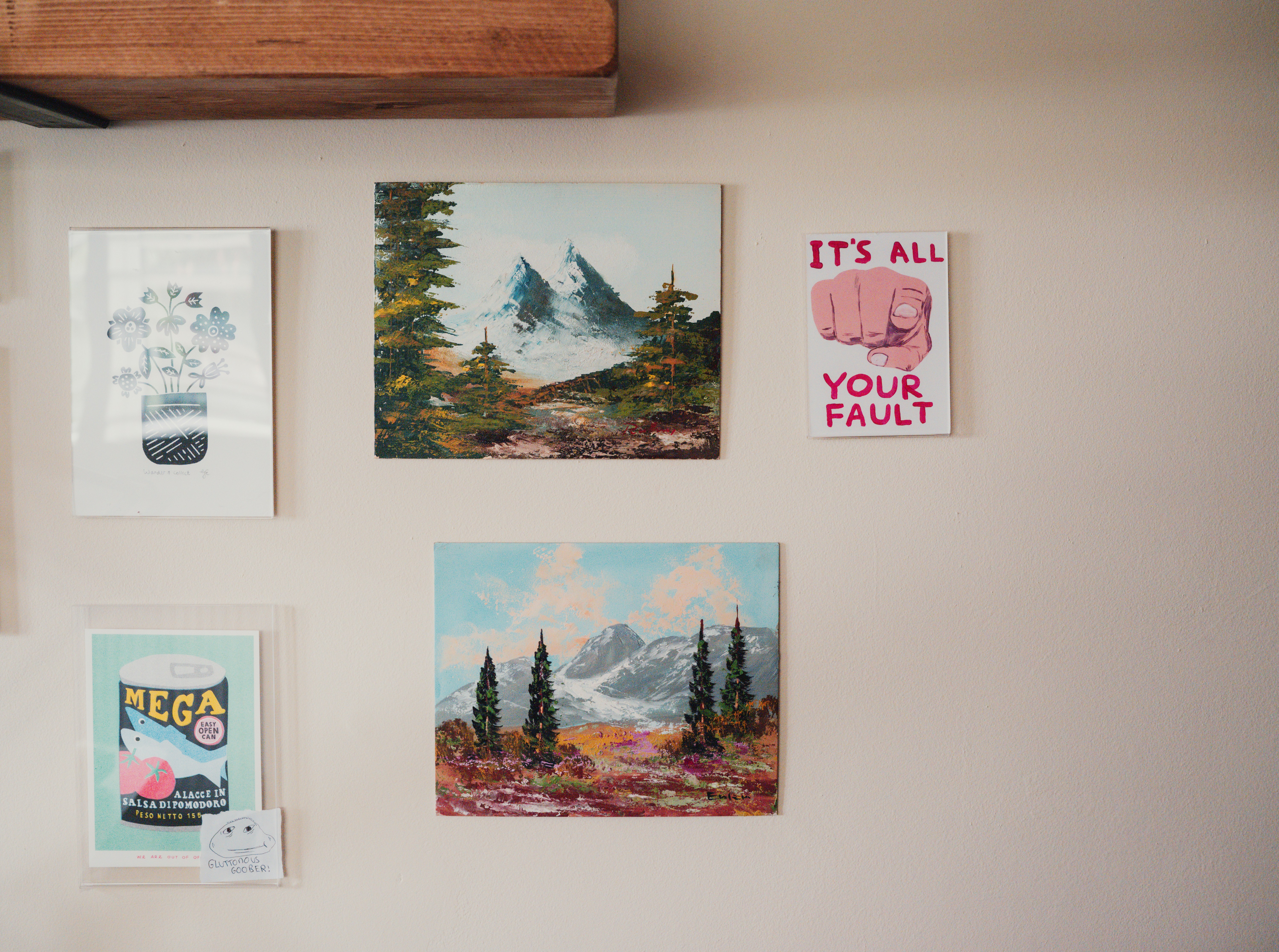 Wall Gallery with Mountain Landscape Prints and a Motivational Card