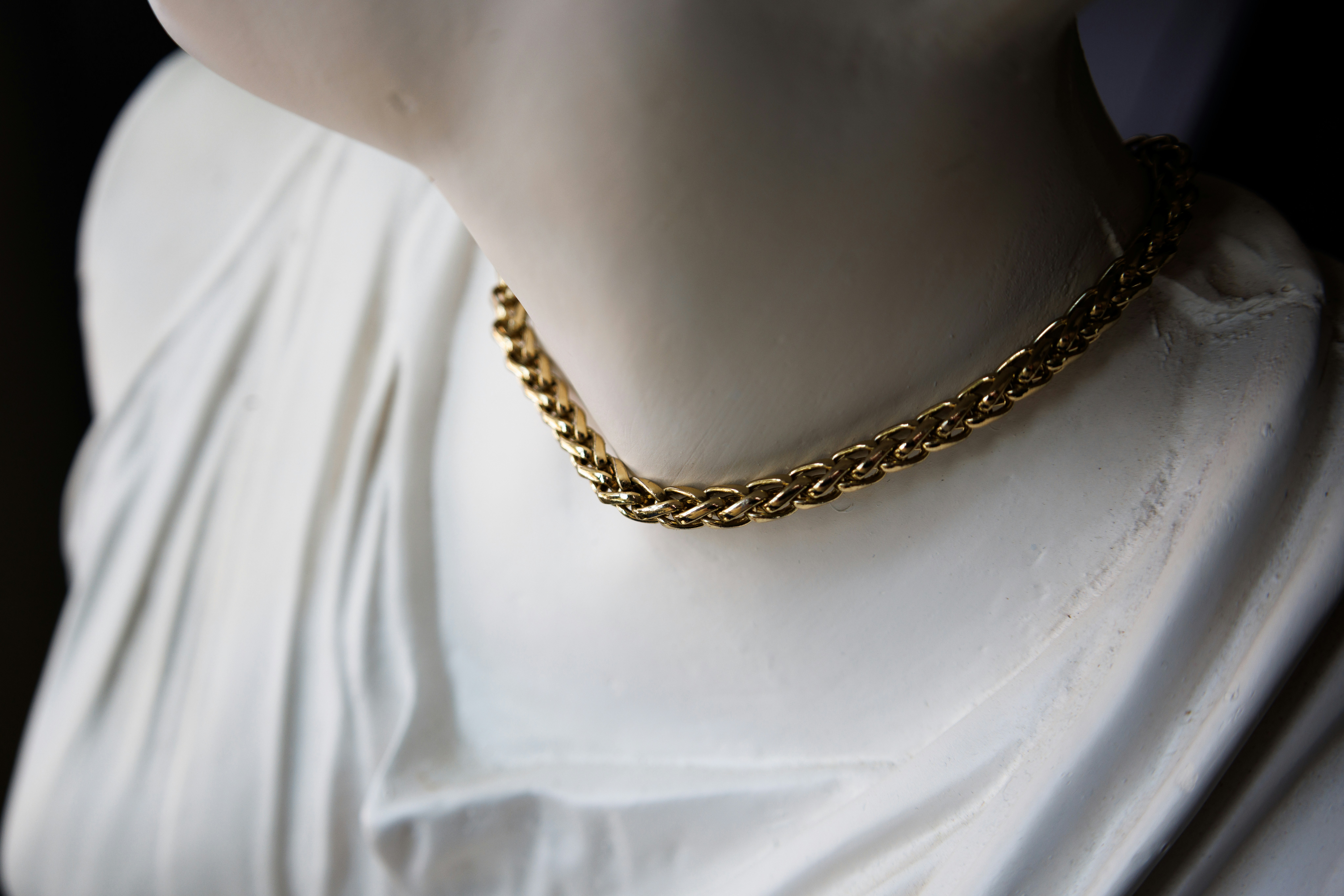 Golden Chain on Marble Silk
