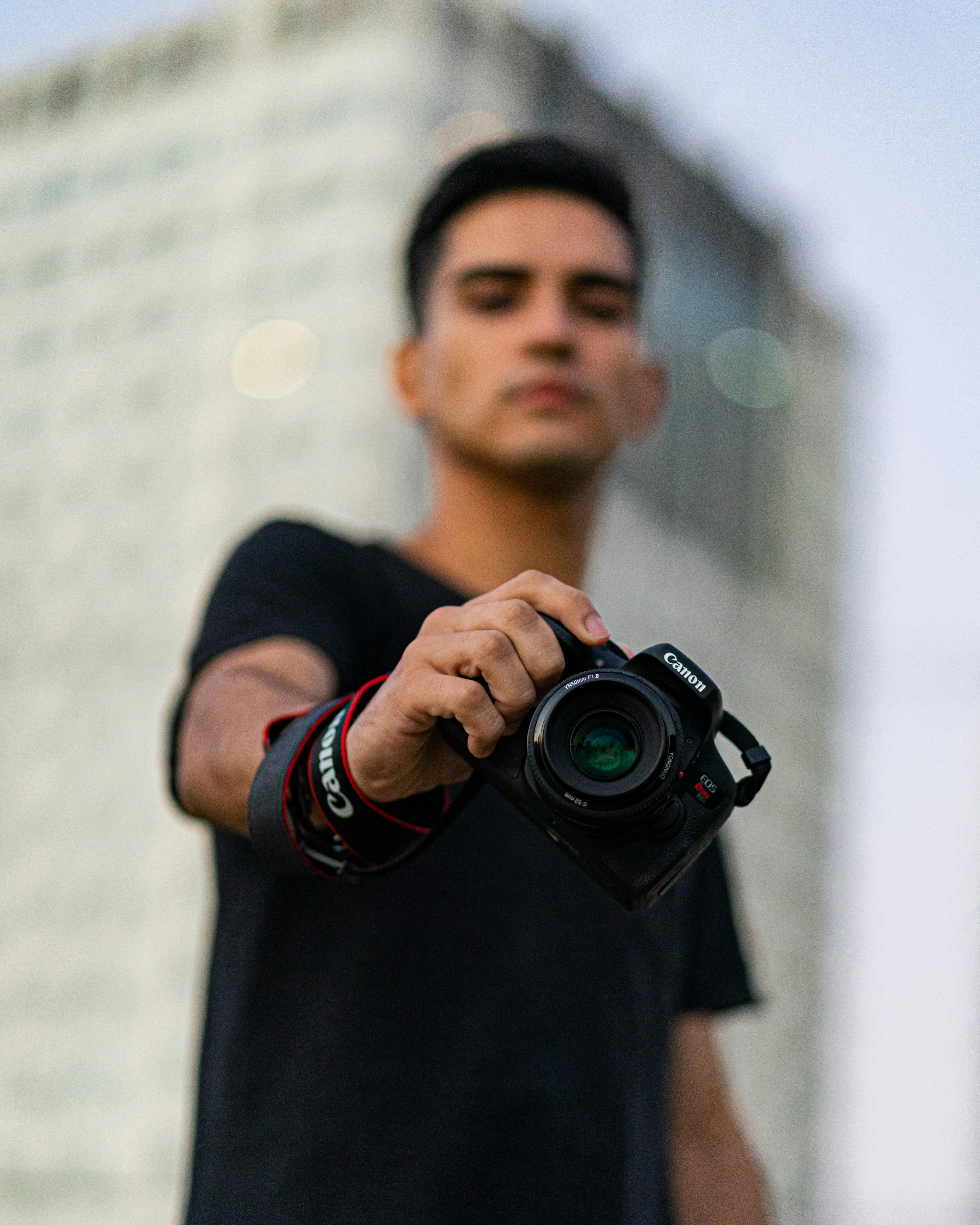 Glimpse of Focus: A Moment with the Lens