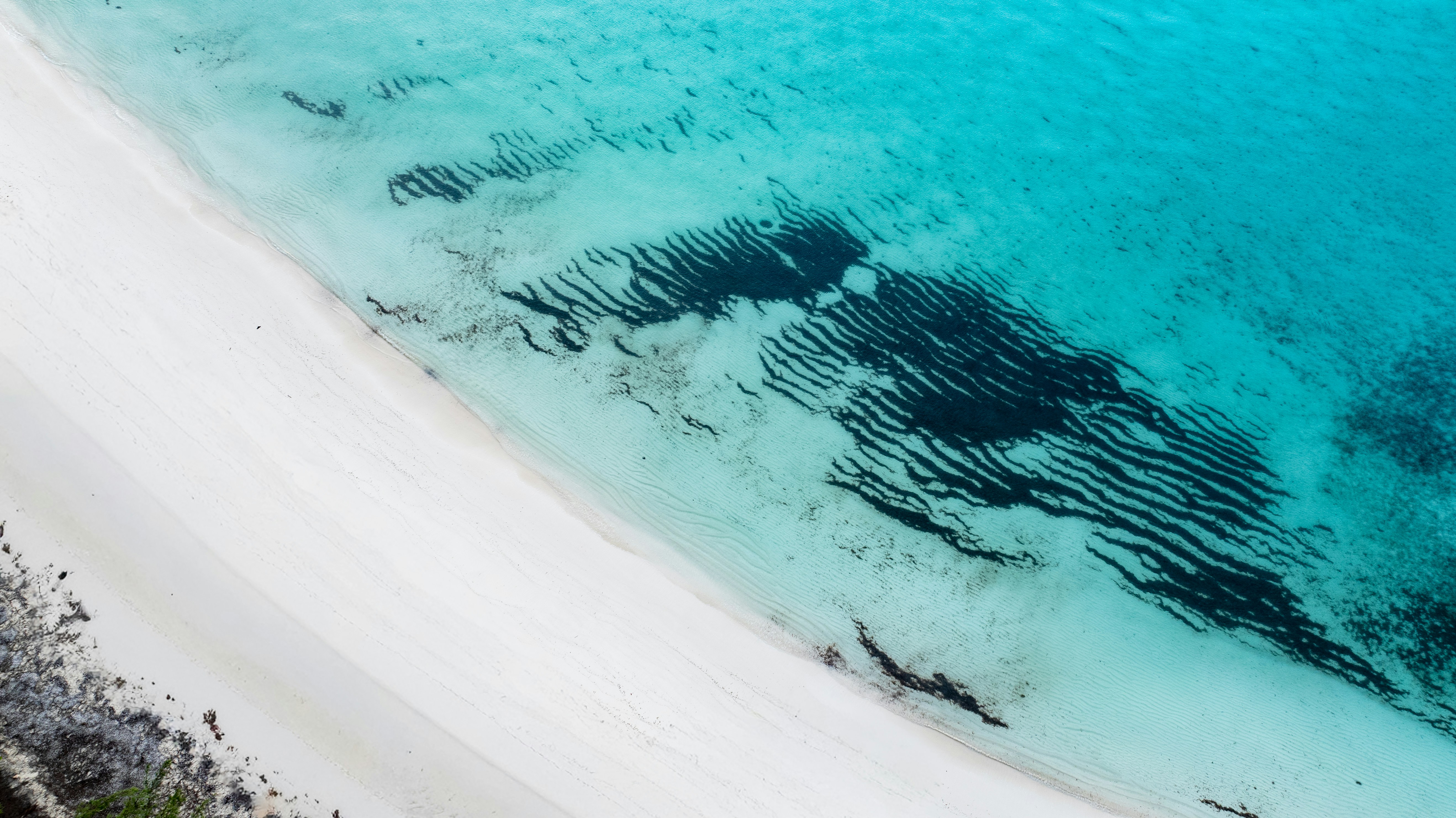 Turquoise Caribbean ocean water