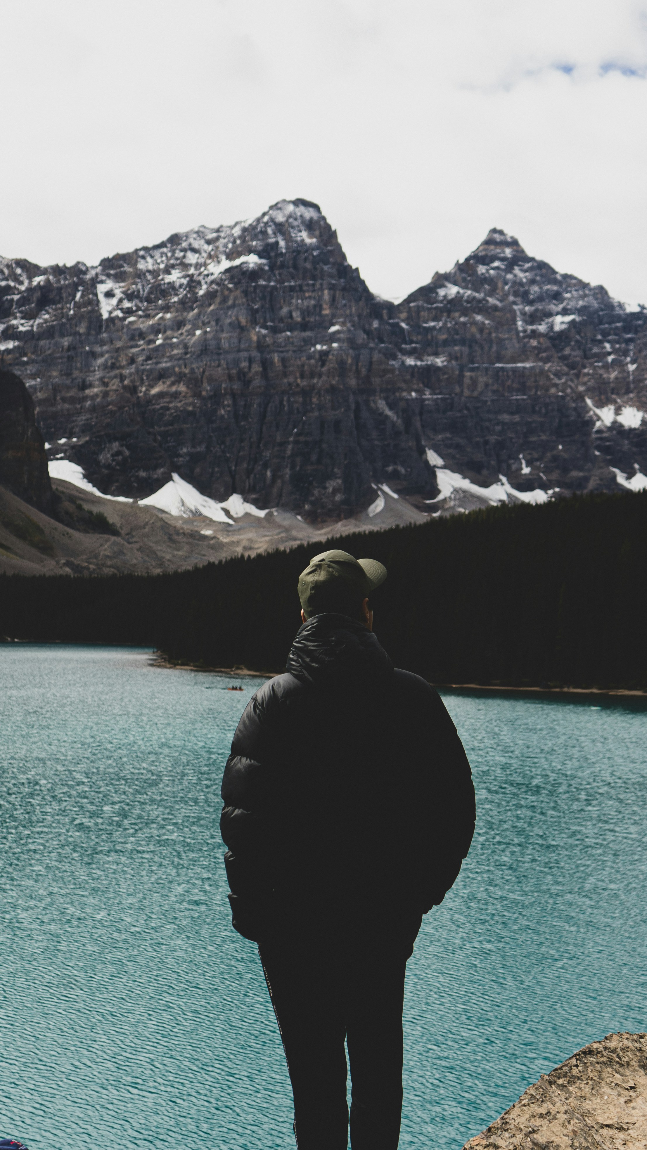 Horizon Gazer at the Emerald Lake