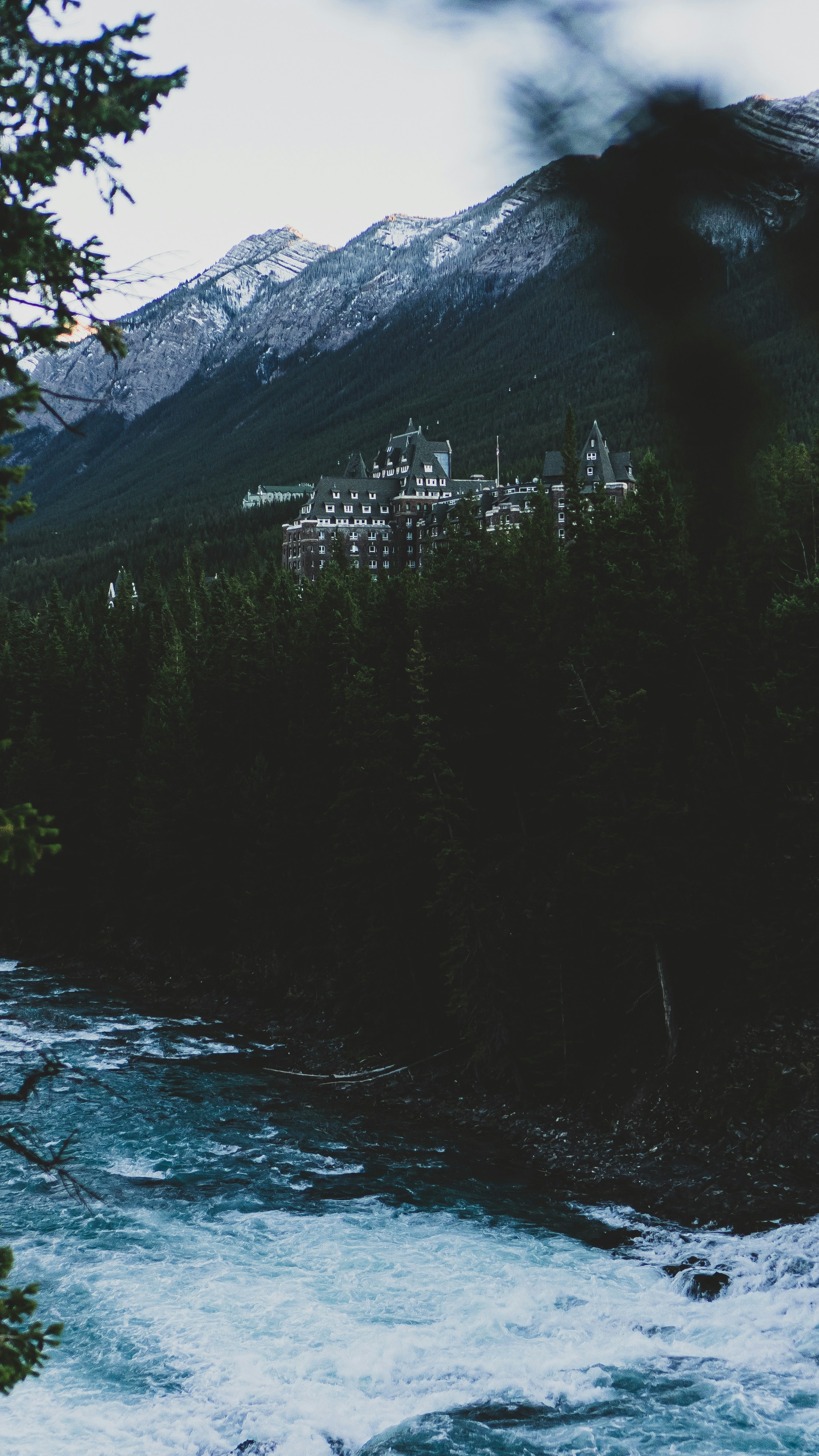 Castle in the Pines: A Mountain Retreat Rises Above the Rapids