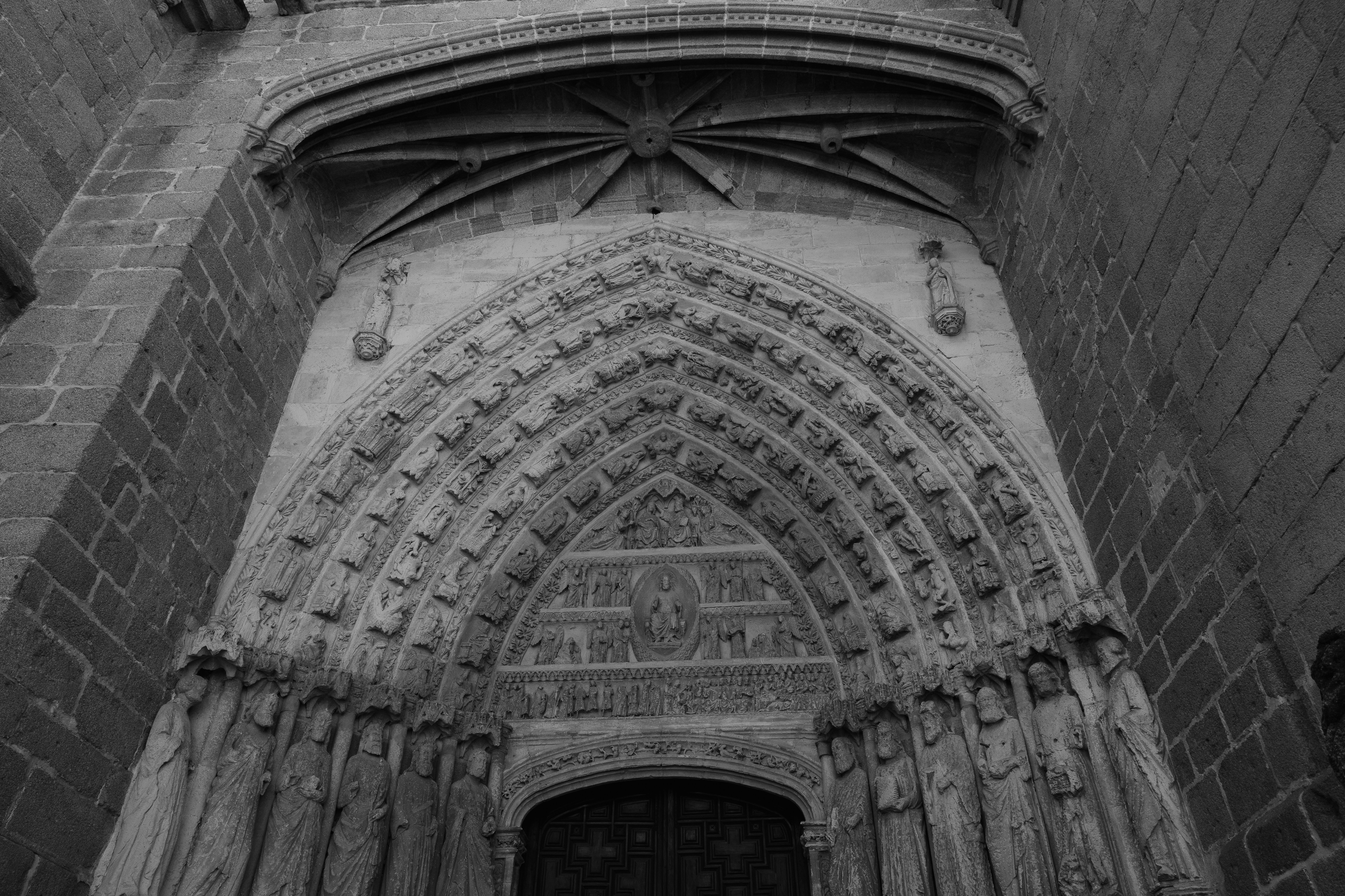 Gothic Portal in Monochrome: The Archway's Depths
