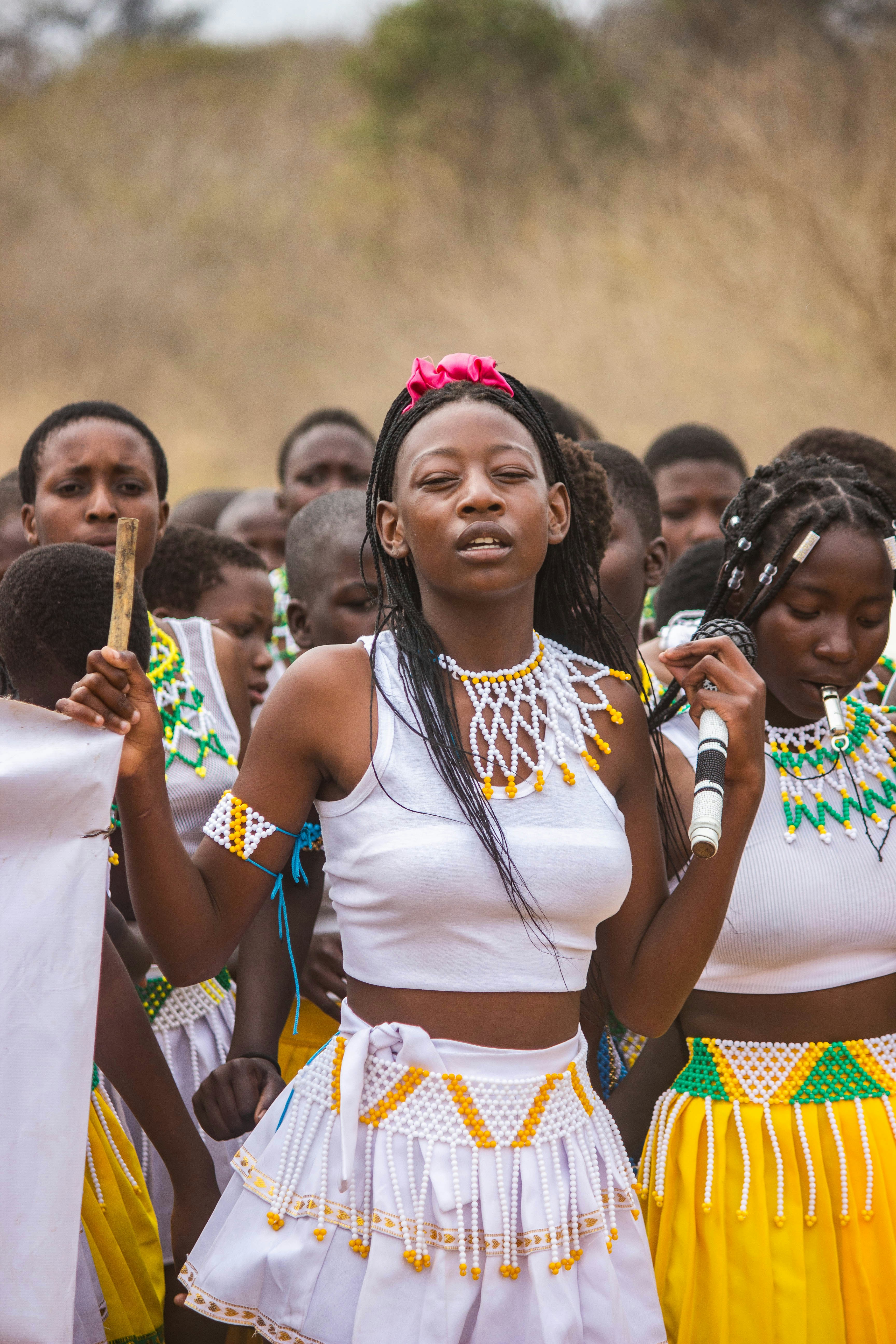 Centre Stage: A Glimmer of Confidence in White and Gold