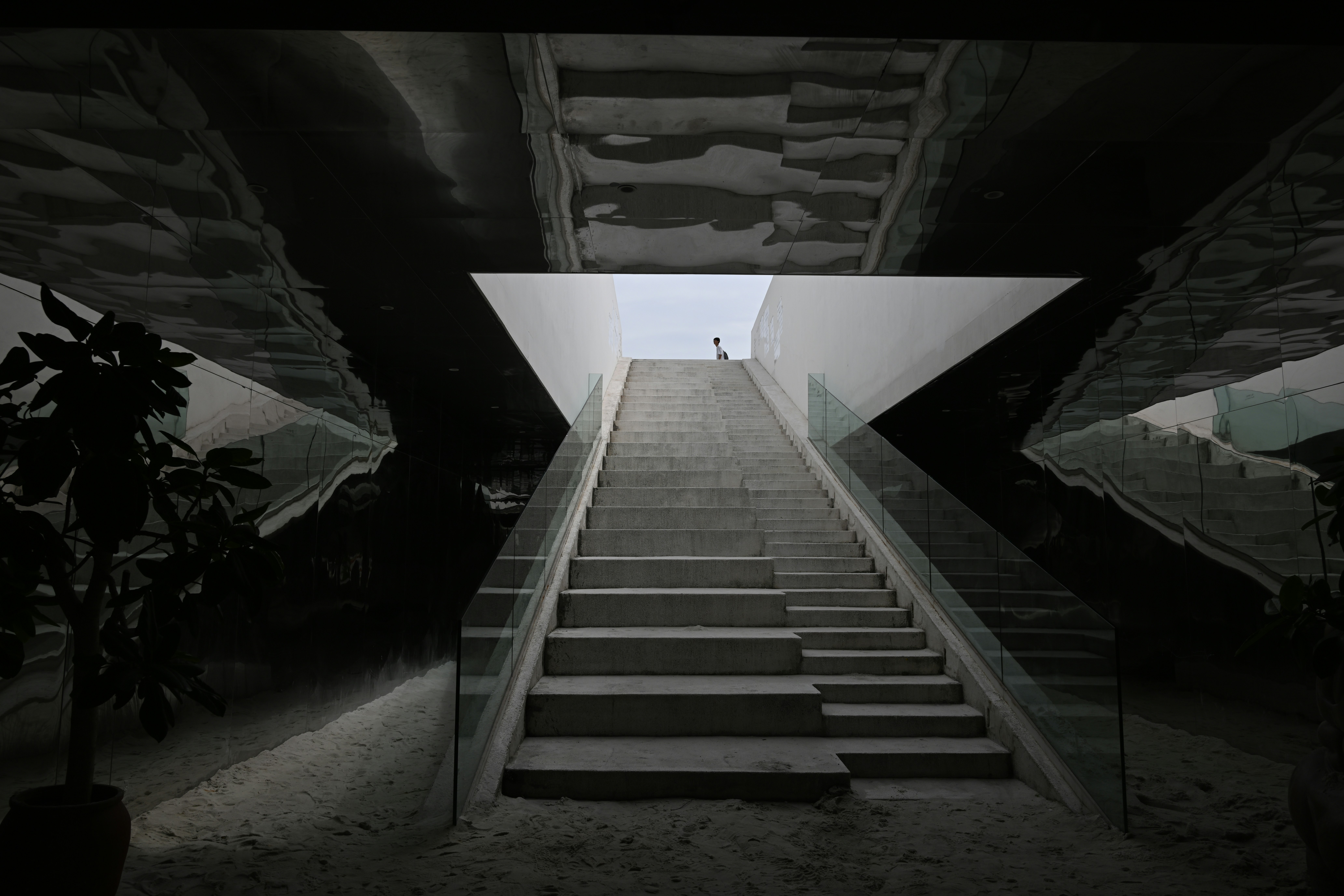 Stairway to Light: Elliptical Gap Beyond the Aisle