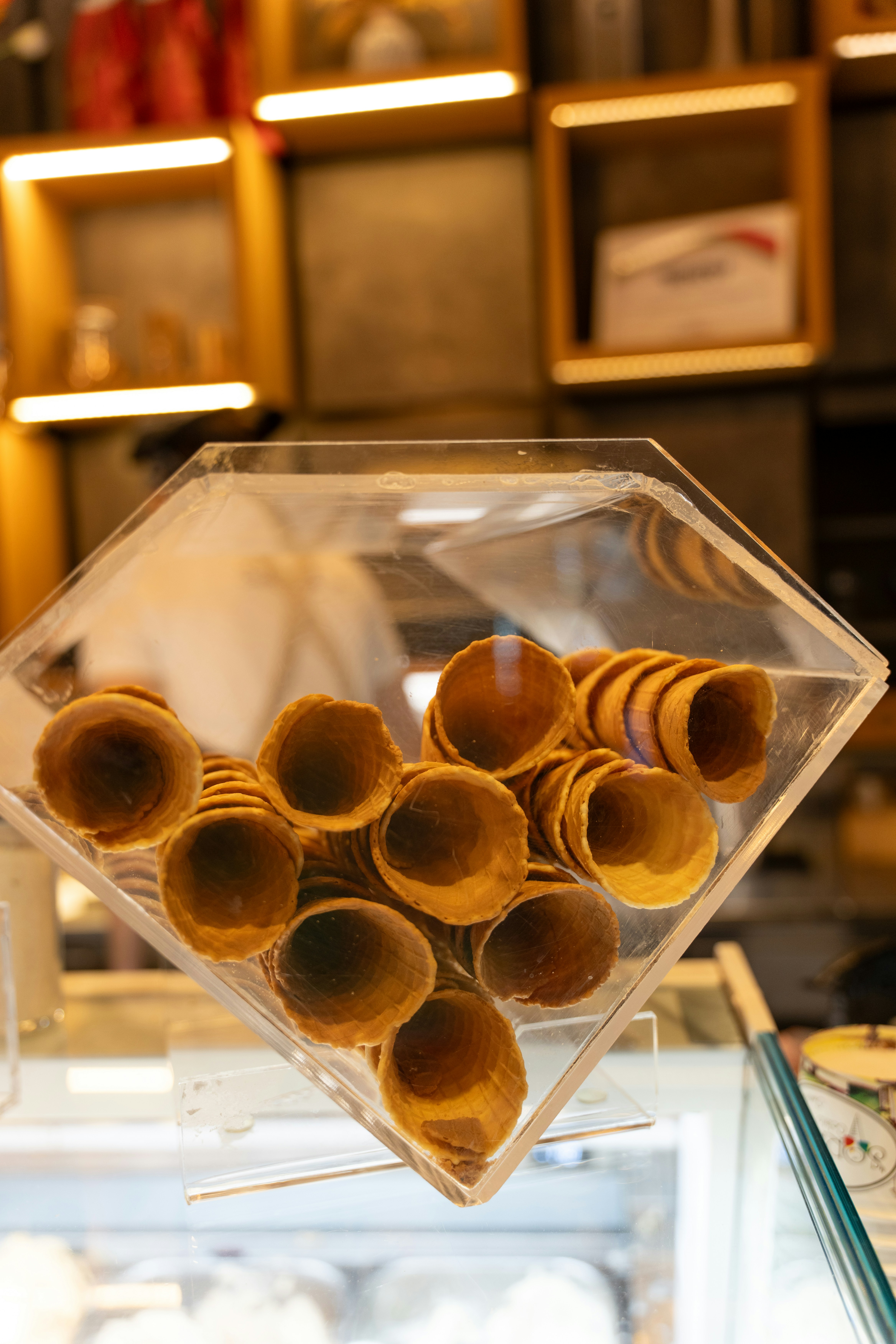 Illuminated Cone Display: Cookies in a Tilted Hexagonal Box