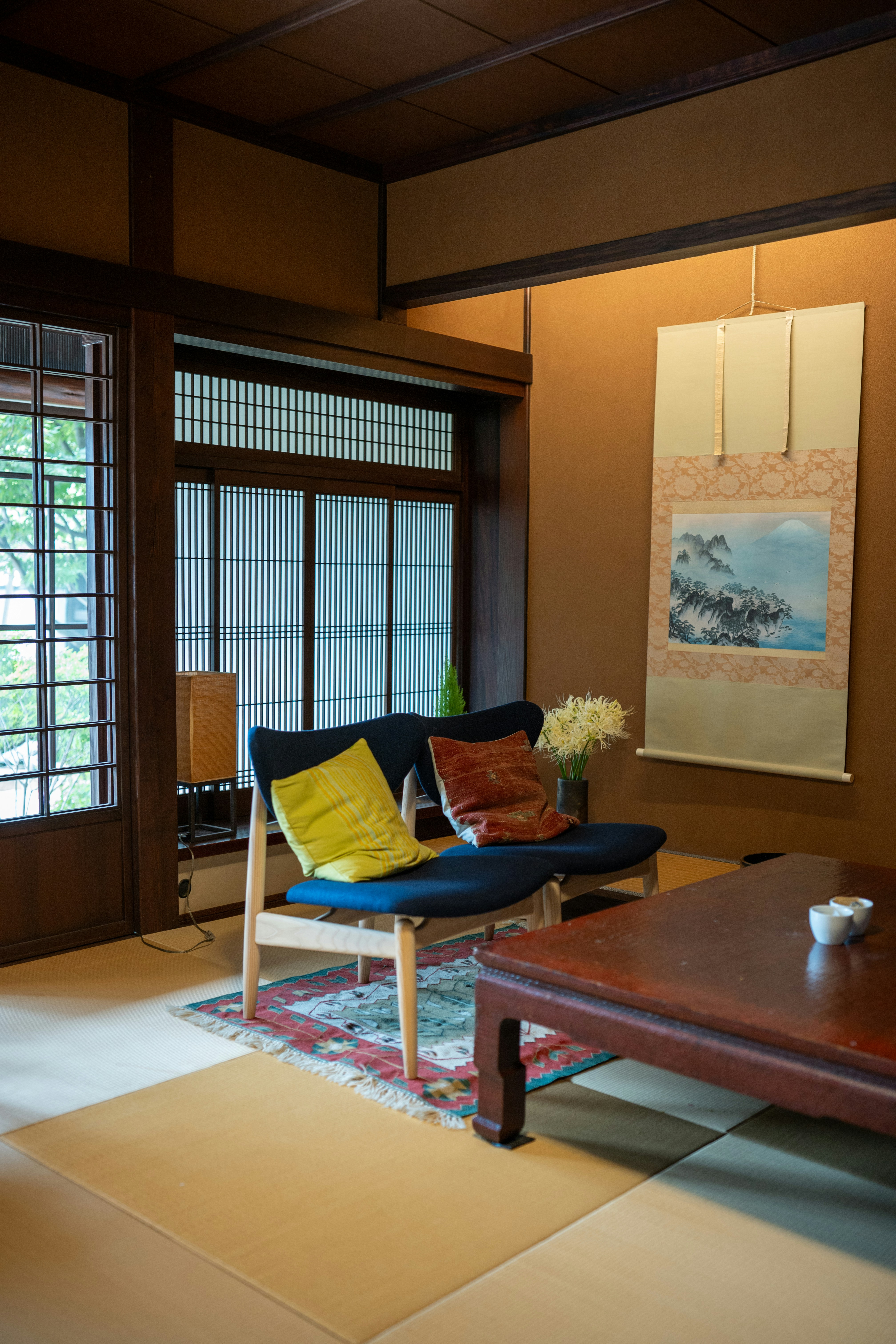 Mid-Century Lounge in a Japanese-Style Room with Sunlit Shōji and a Cozy Chair