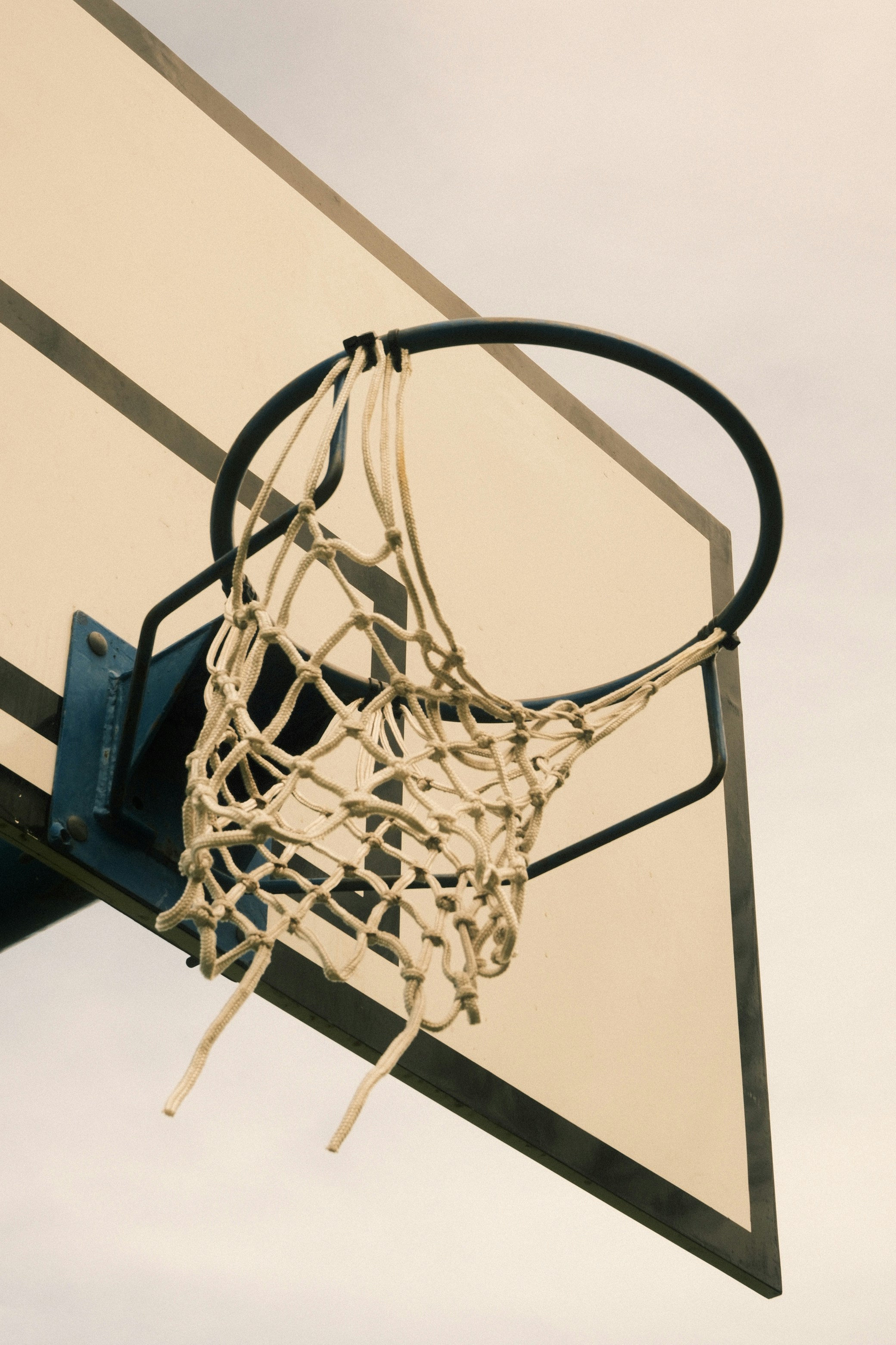 Backboard Geometry: Hoop and Net in Soft Focus