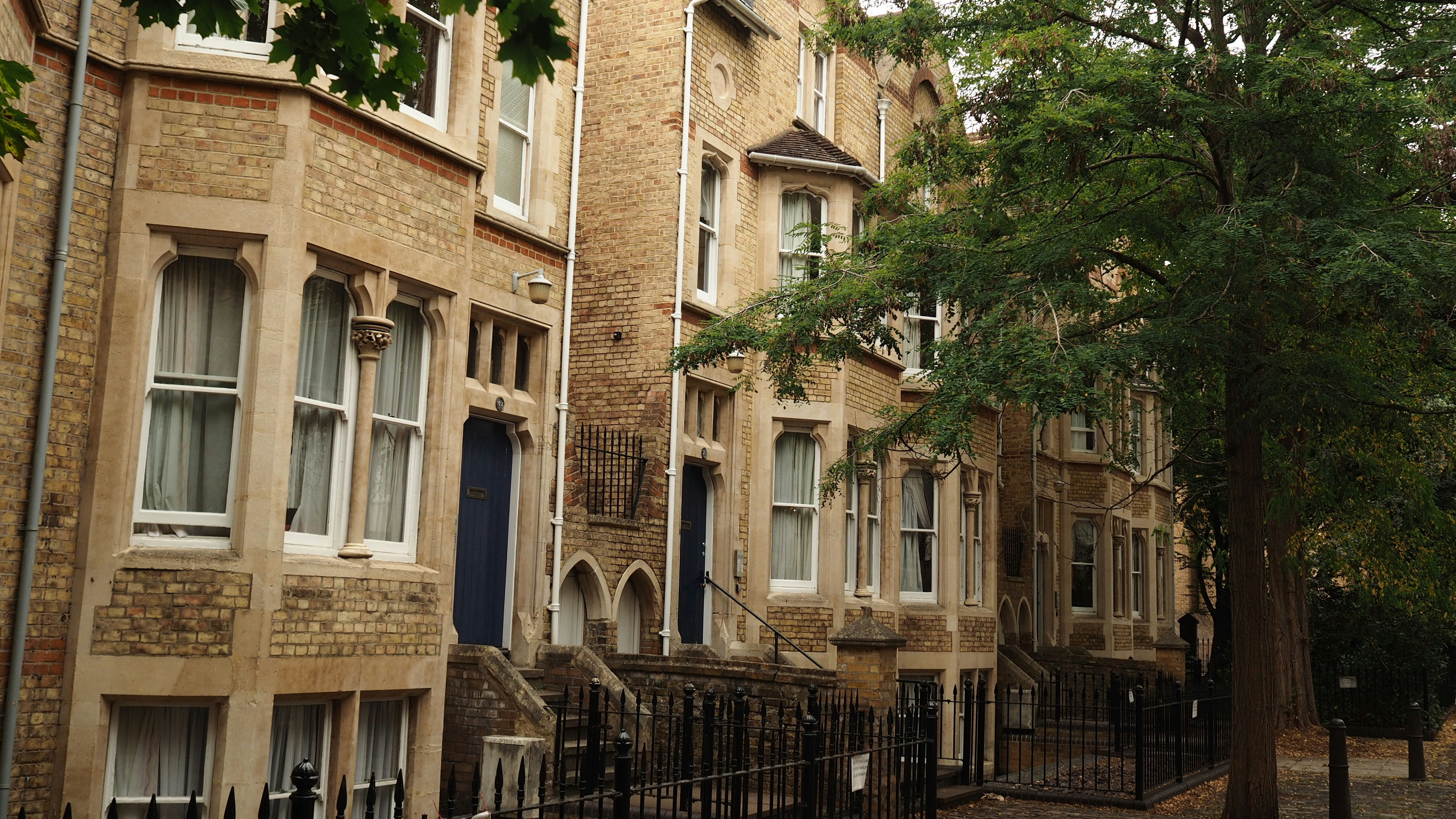 Vintage London Row: Brick Facades, Ivy and Quiet Curves
