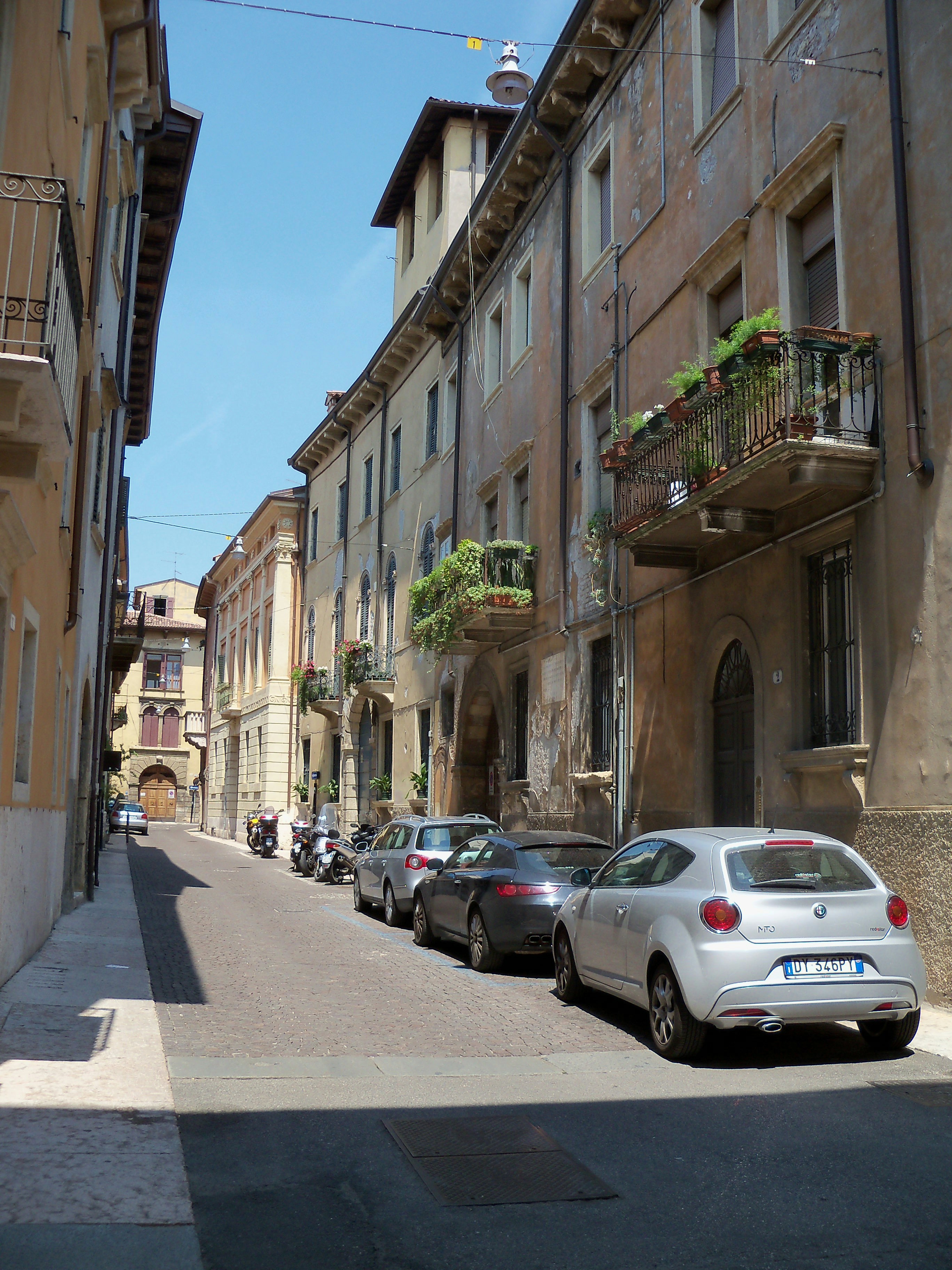 Sunlit Street in a Italianate Corridor