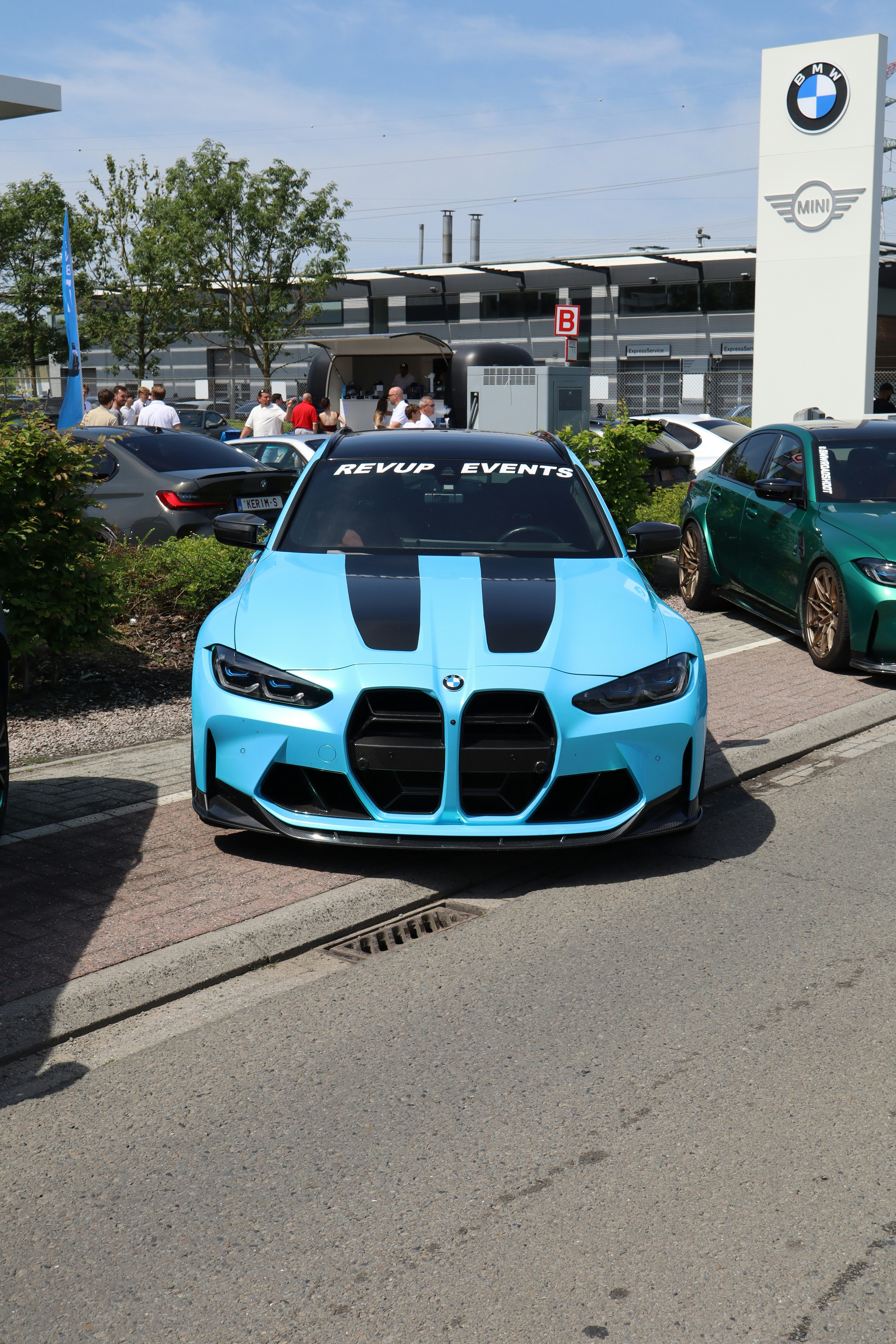 Blue BMW GT on Show: Bold Stripes and Bold Grille