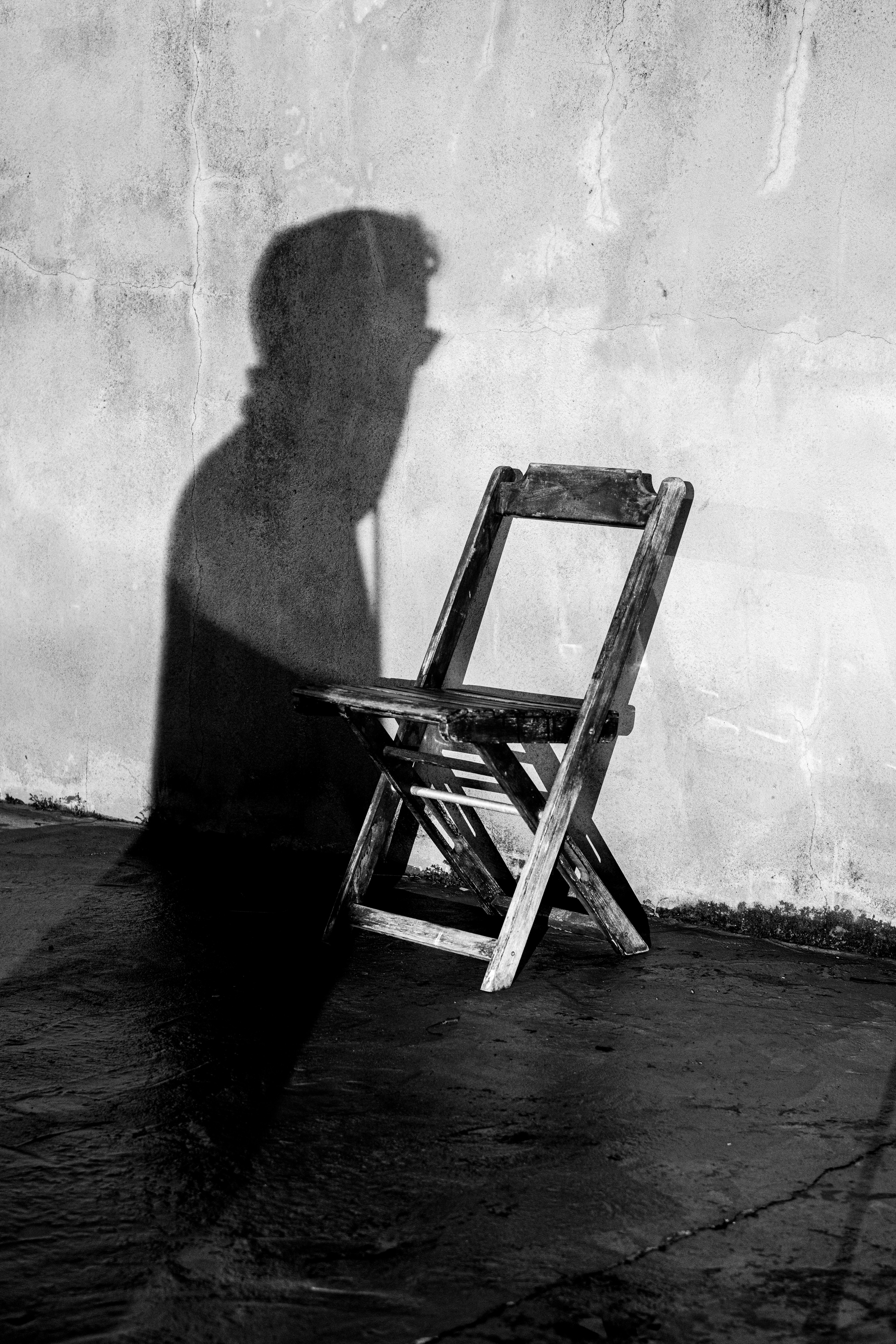 Shadow of a Seat: The Quiet Dialogue Between Light and Wood
