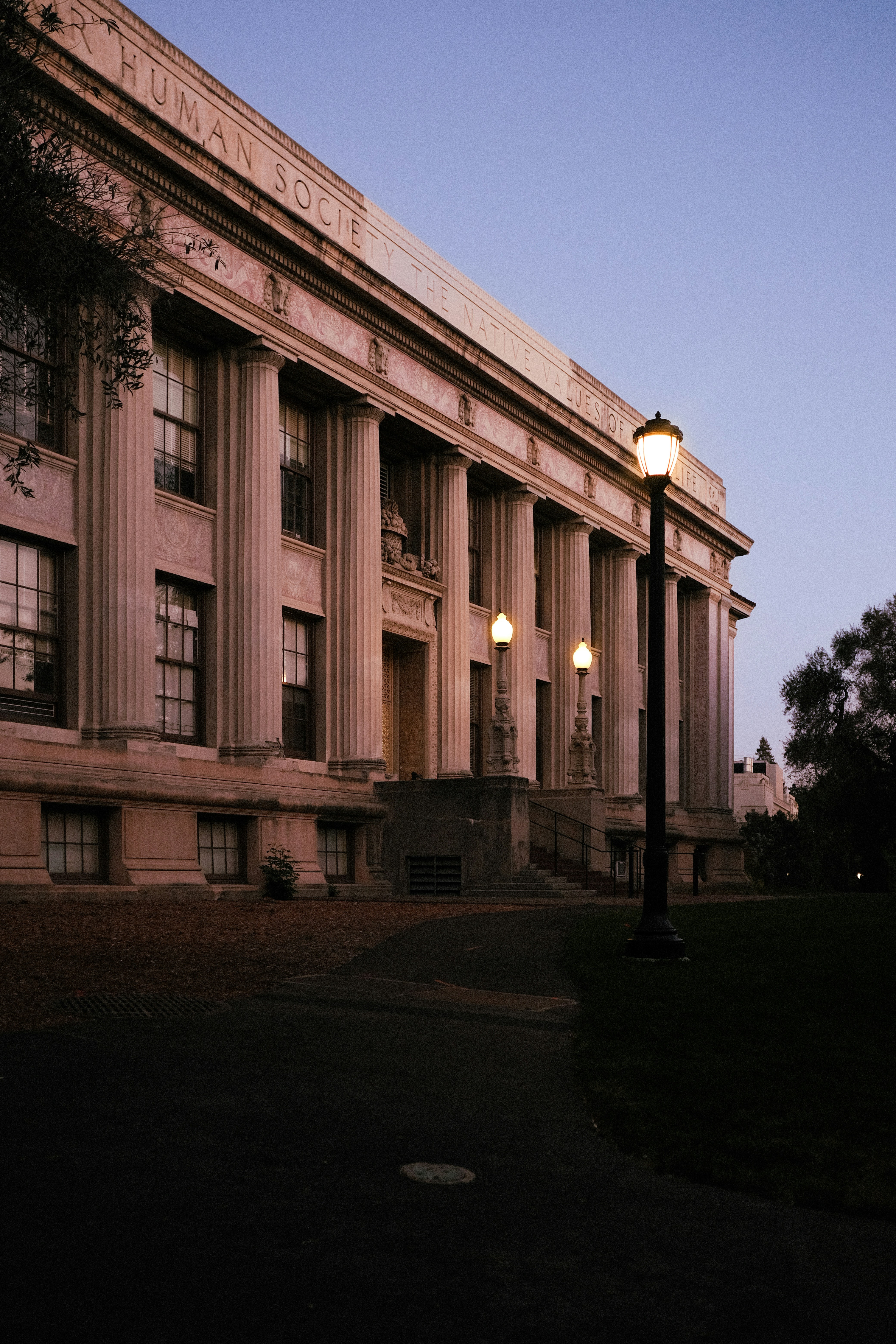 Gaslamp Evening: Neoclassical Facade under Twilight