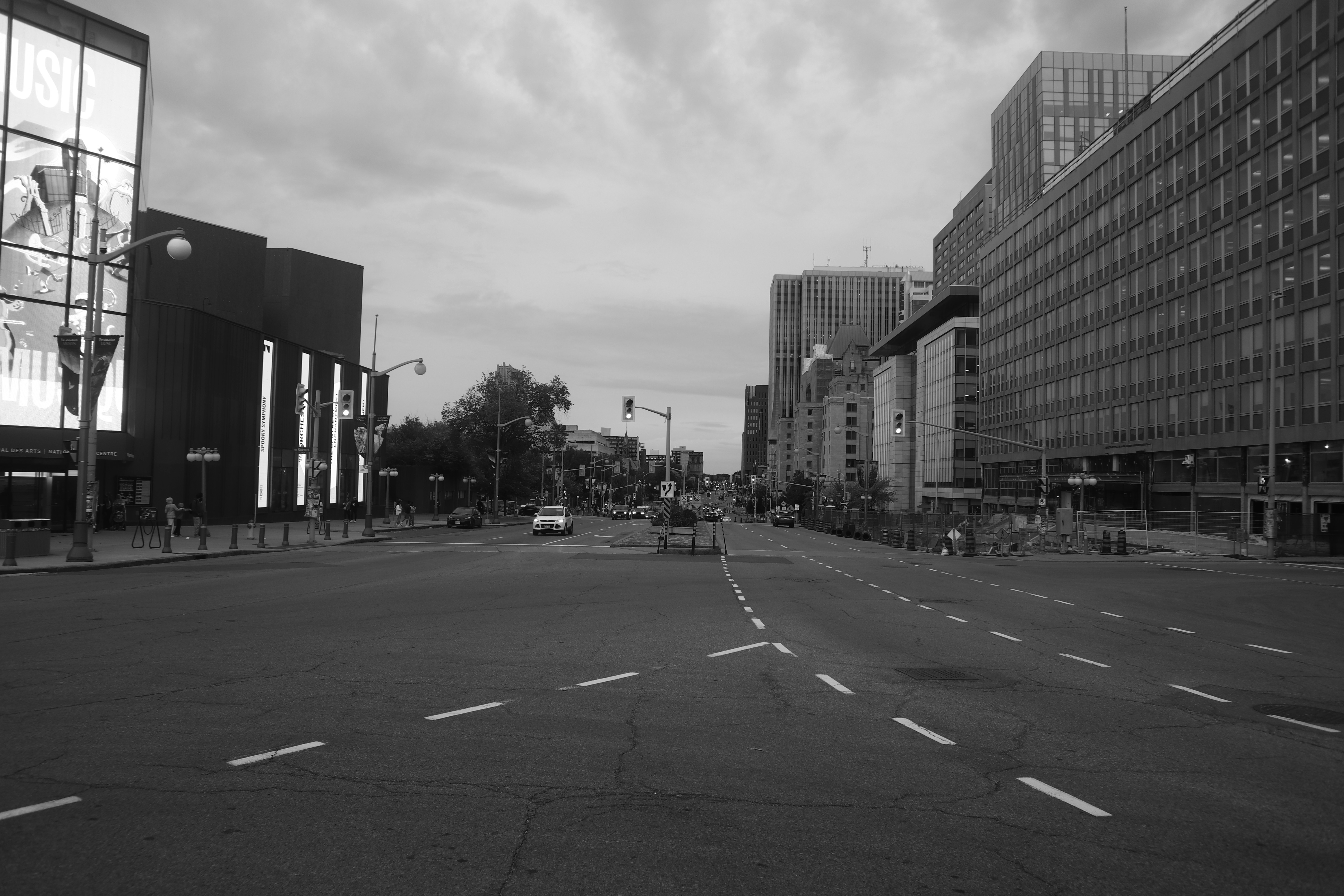 Urban Street Panorama: Quiet Horizon Across a Monochrome City