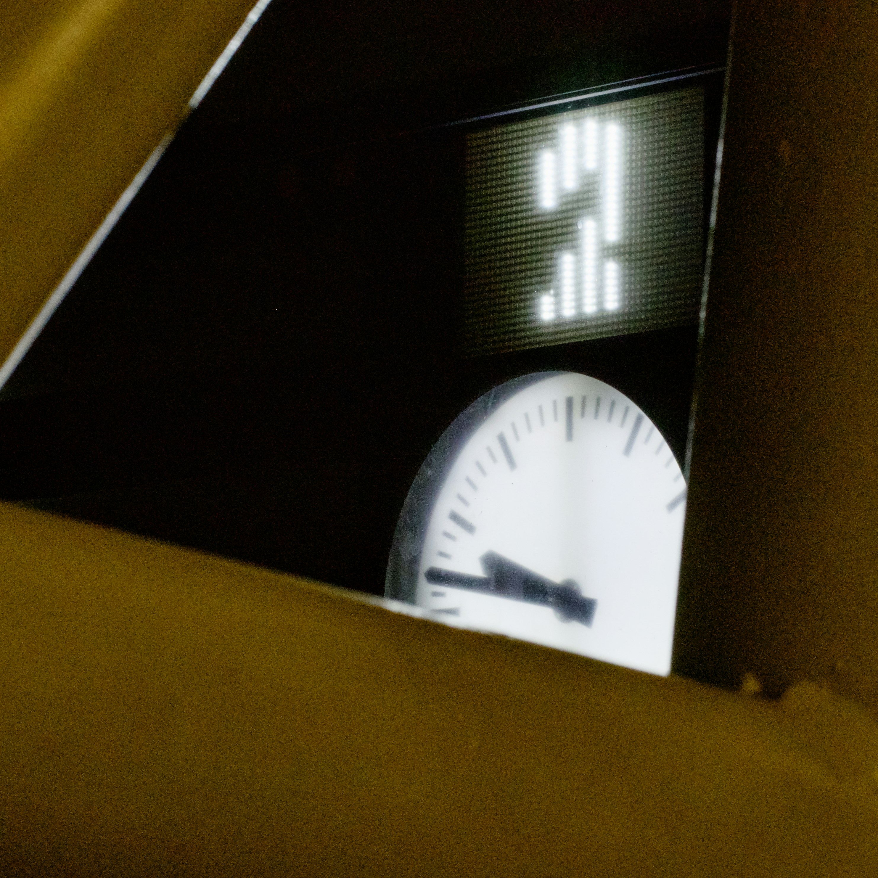 Signal in the Elevator: A Tilted View of an Analog Gauge