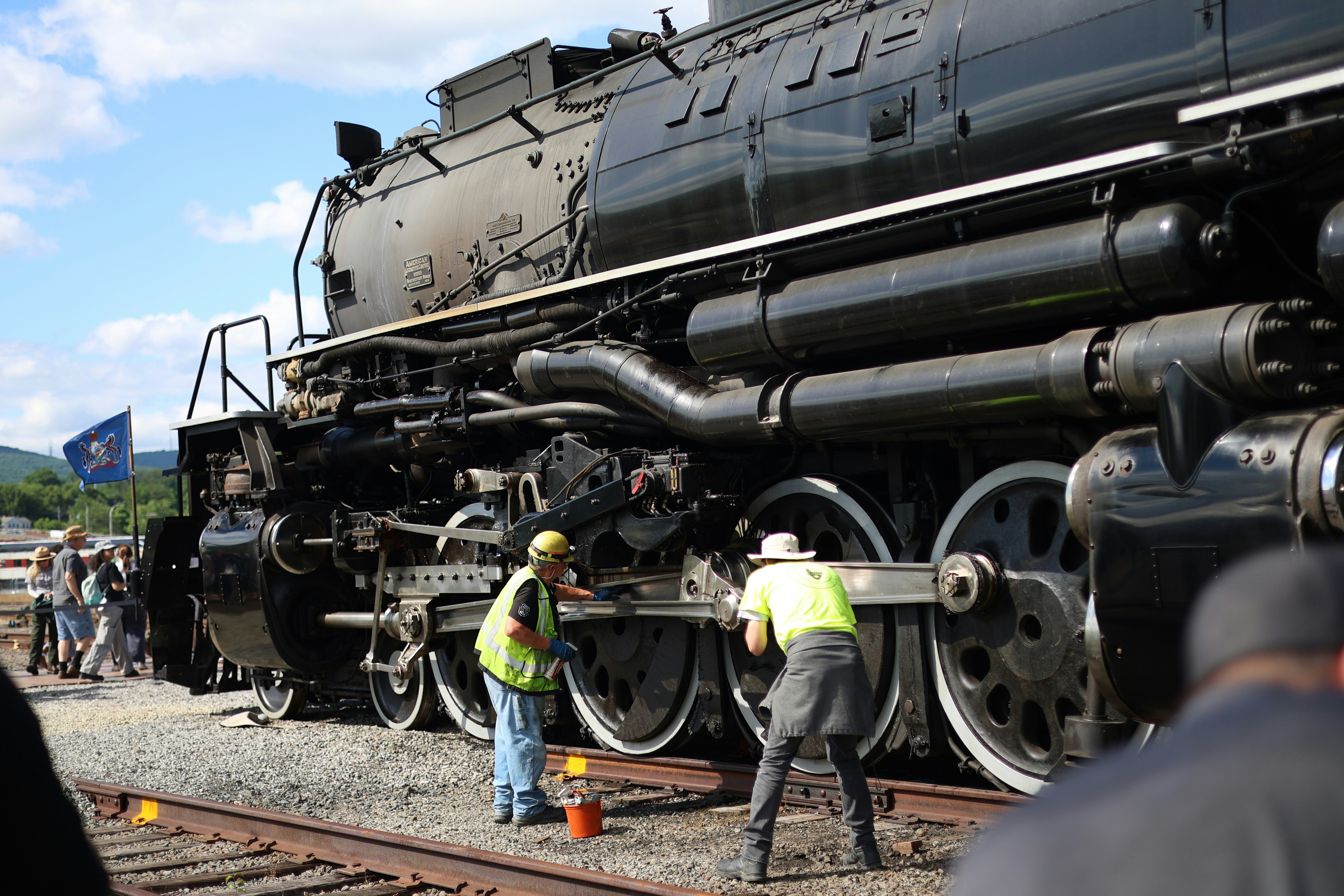Steam giants and hands-on work: railway restoration in progress