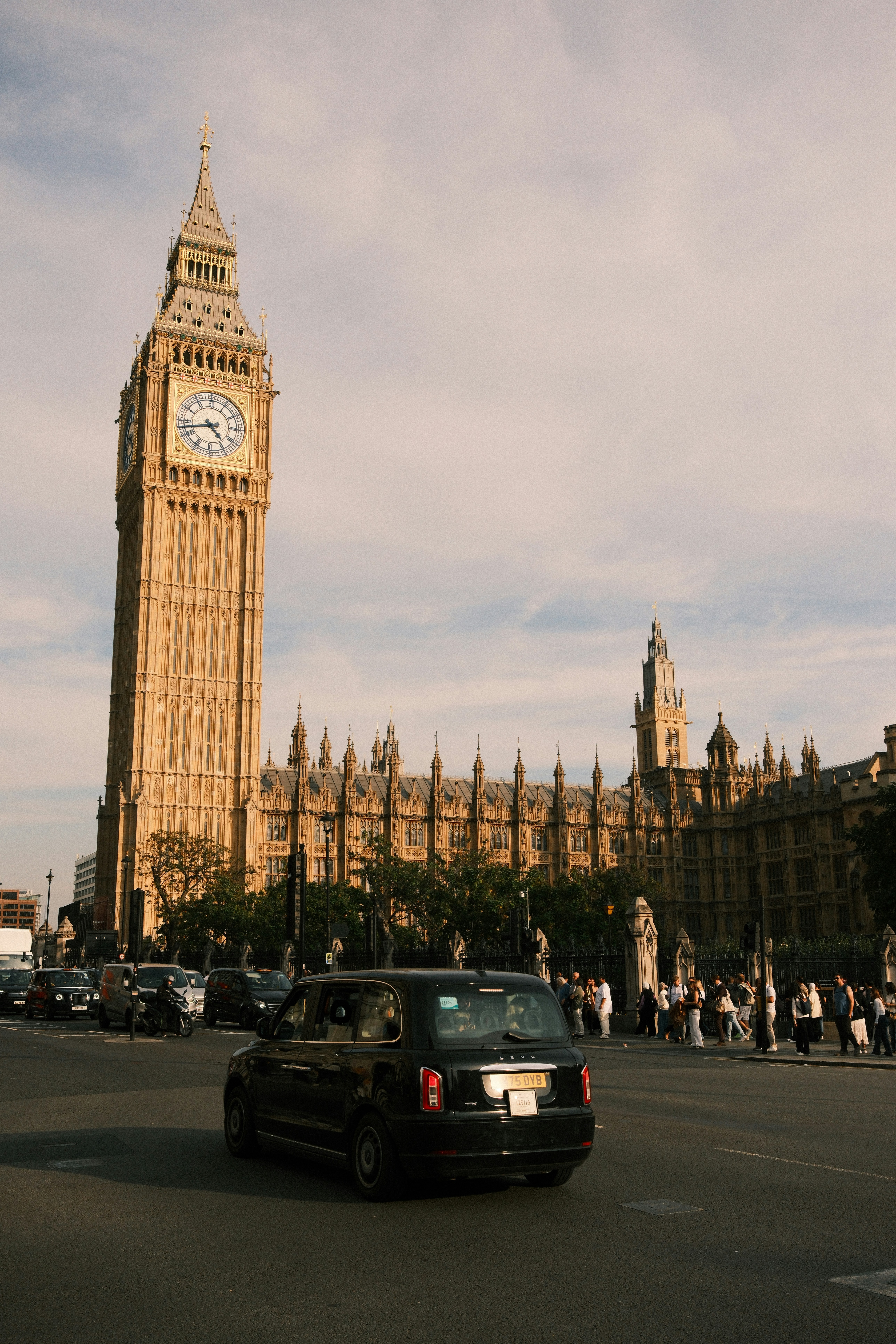 London at Ground Level: Westminster’s Black Cab Crossing the Mall