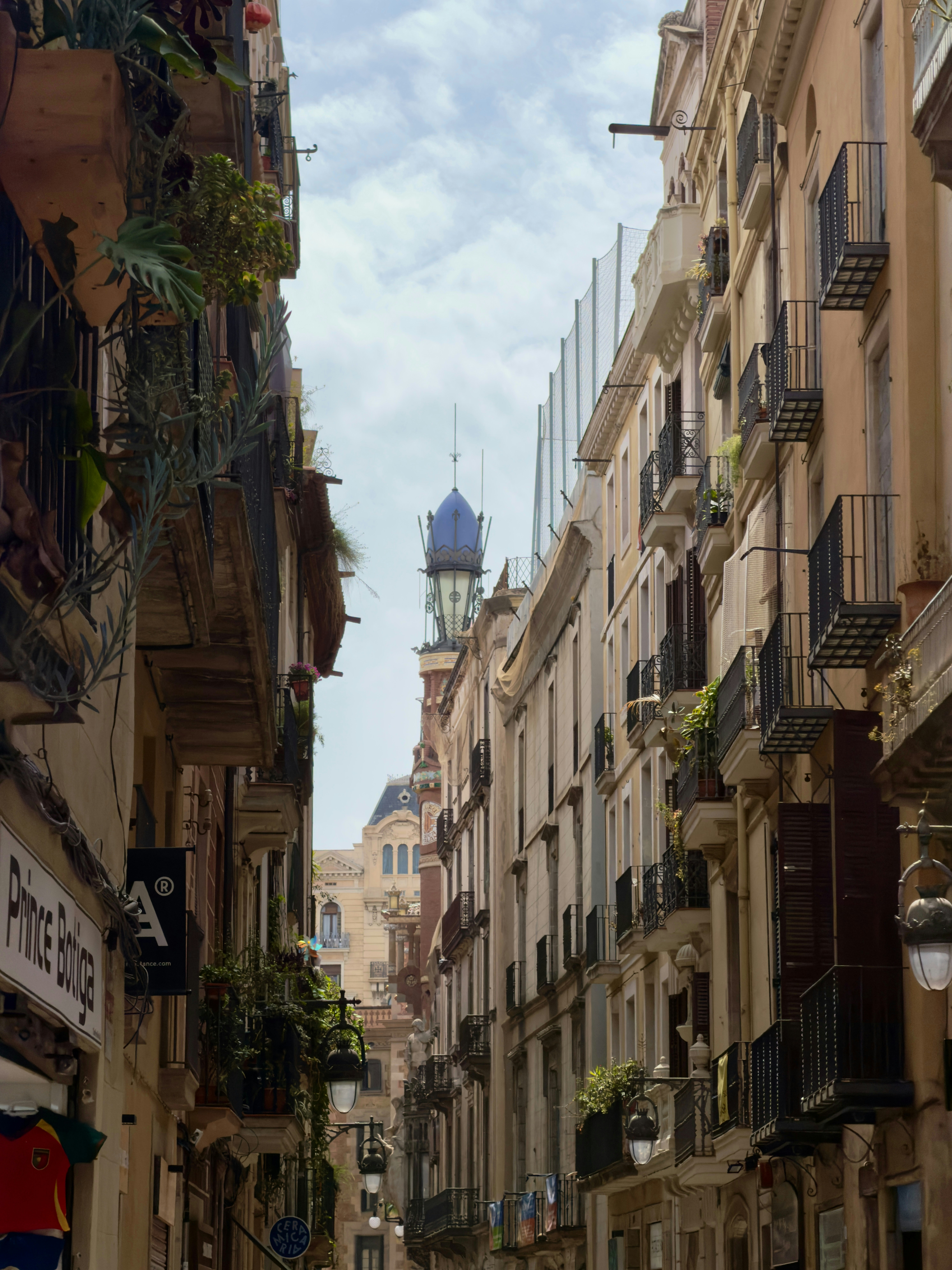Towered Skyline Between Echoing Callejuela