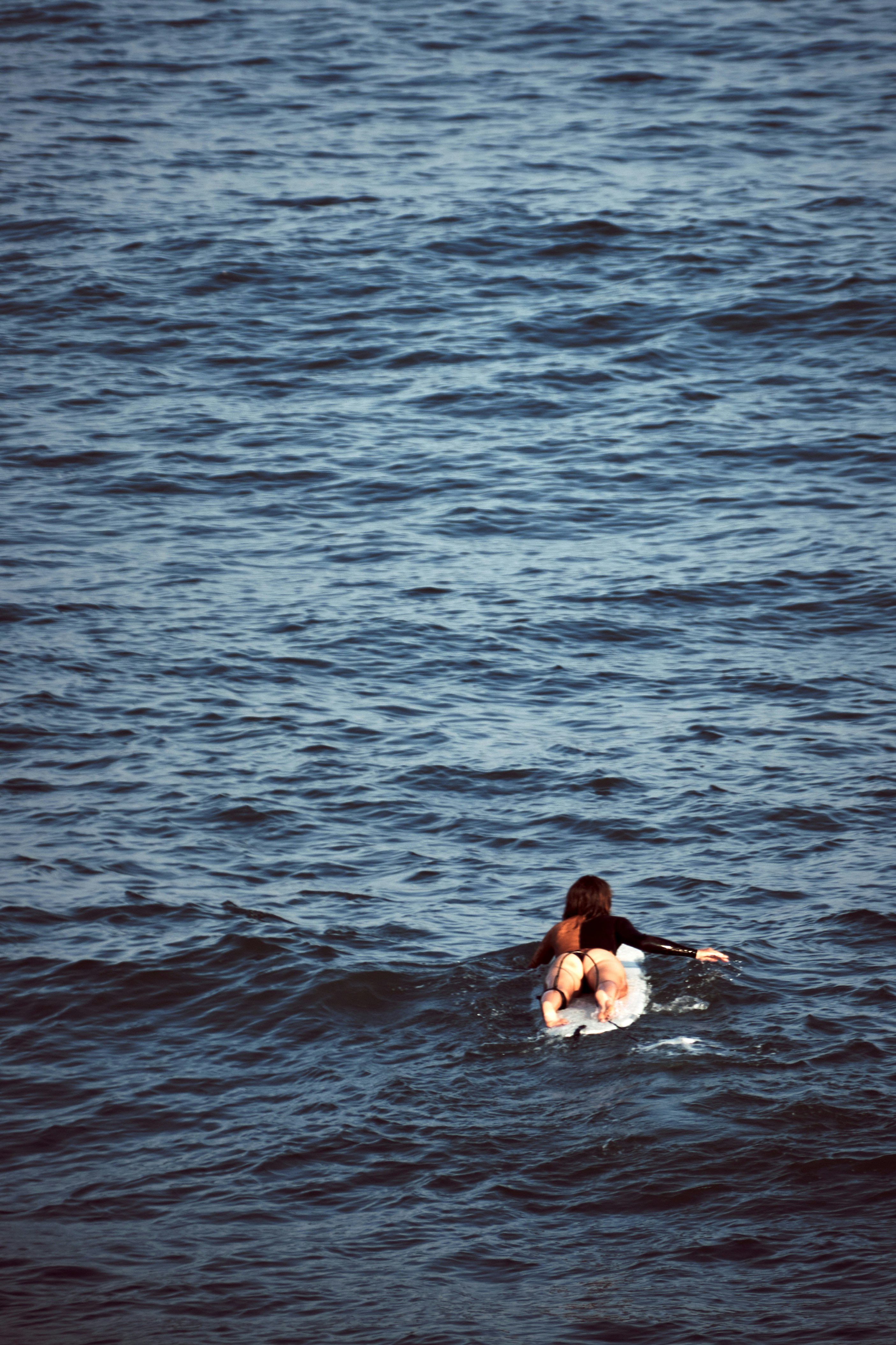 A Quiet Paddle Toward the Horizon
