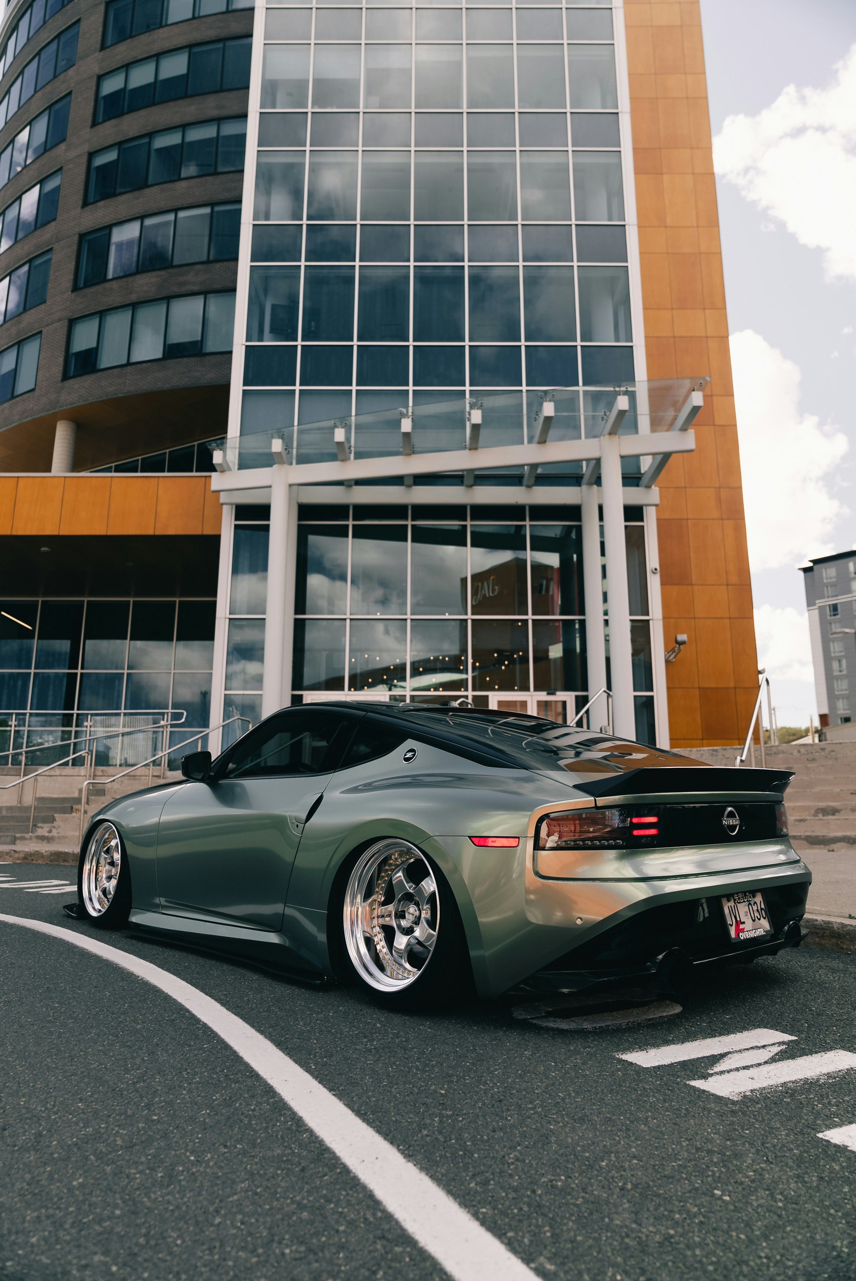 Green Glide: Nissan Z at the Modern Facade