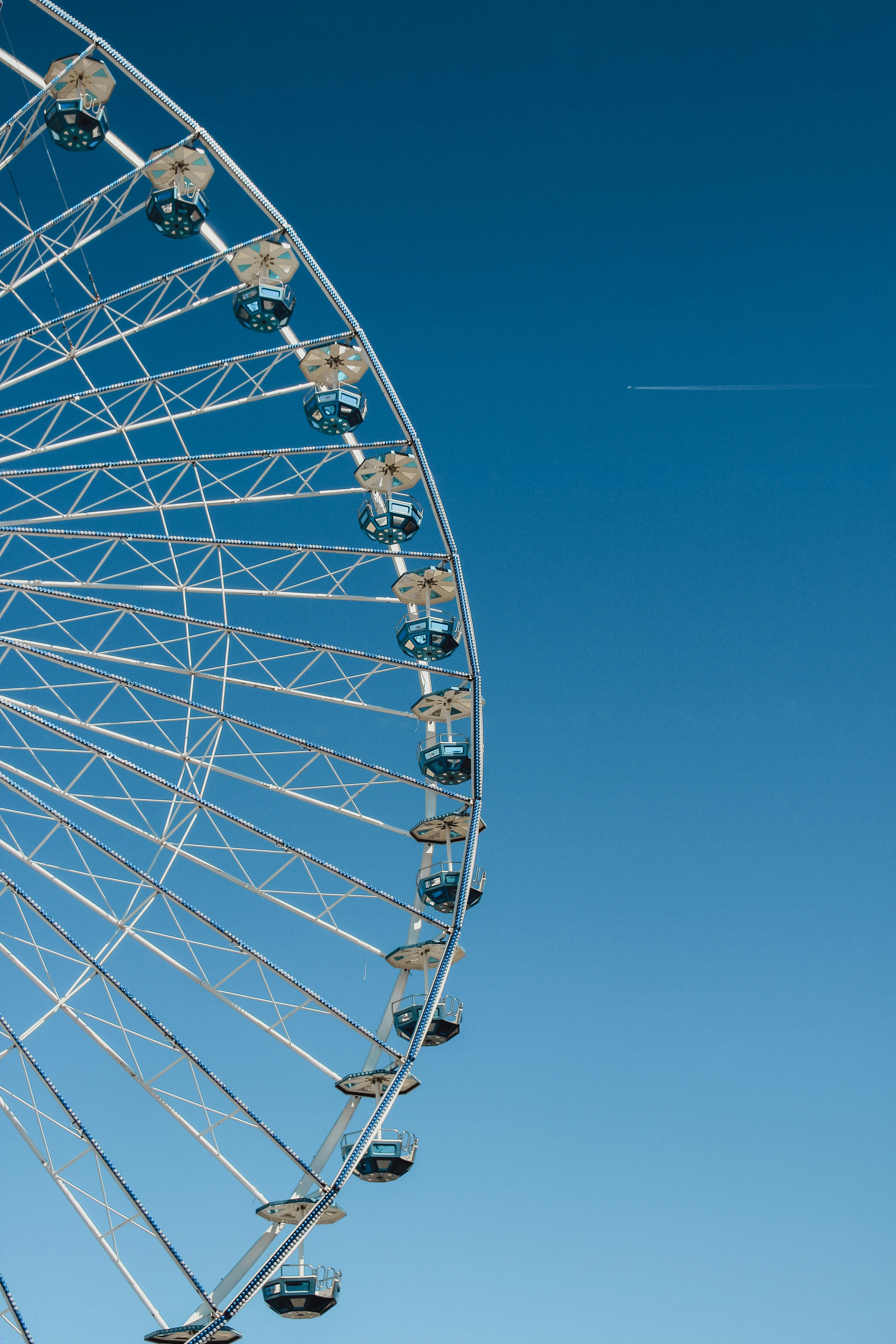Ferris Wheel Arc: A Slice of Sky and Steel