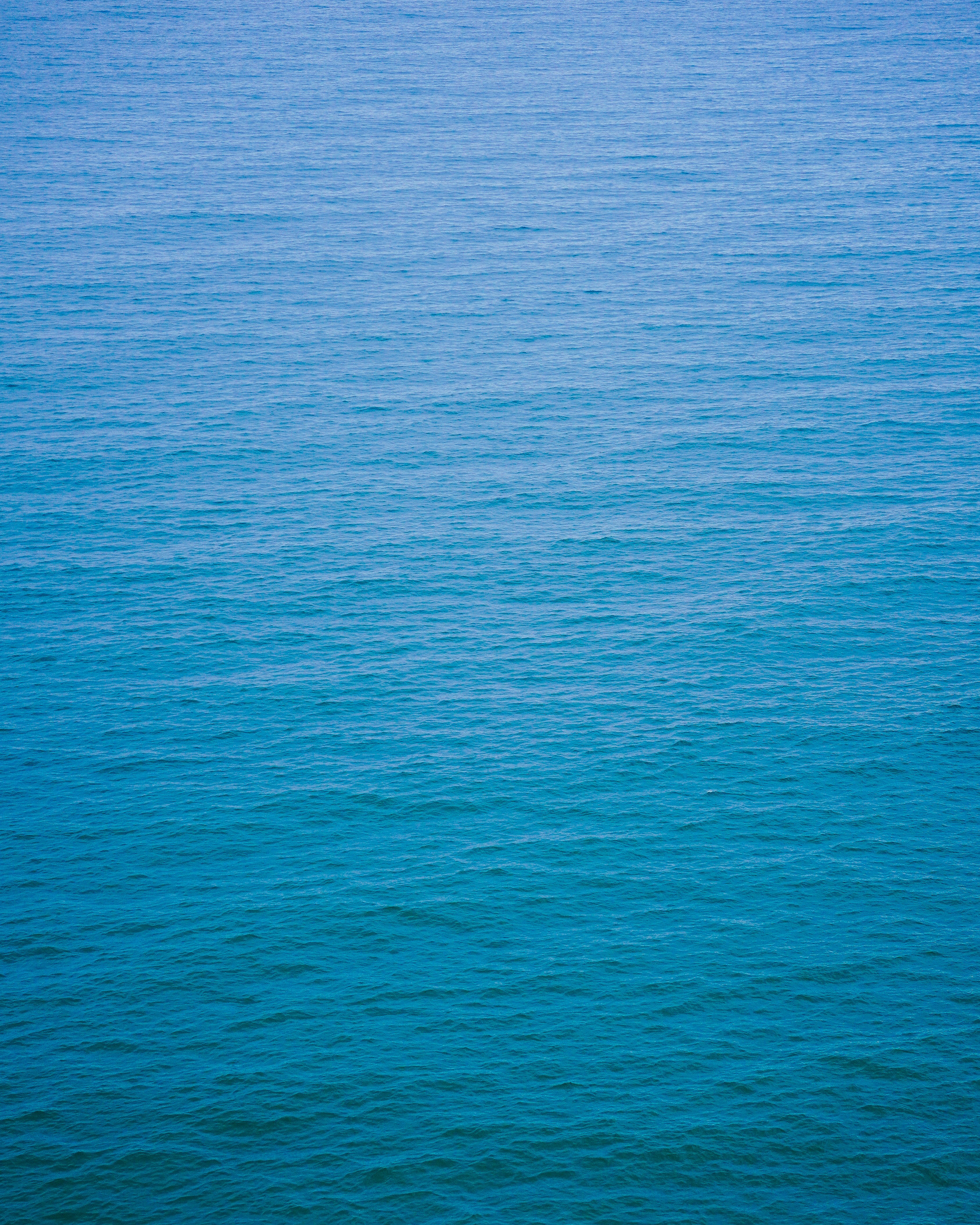 Midday Gradient: A Quiet Sea In Two Tones