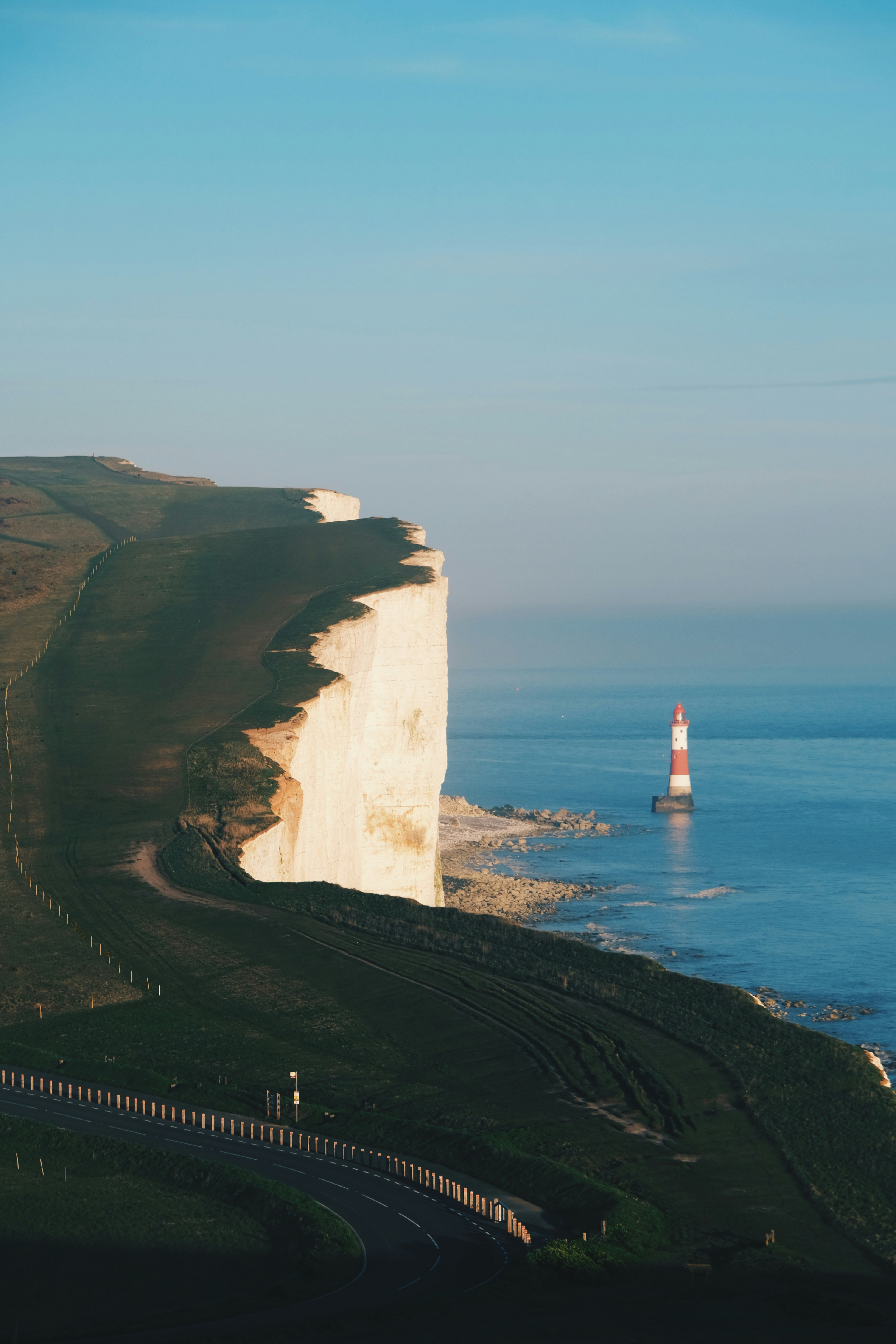 Cliffside Road to the Red-White Beacon
