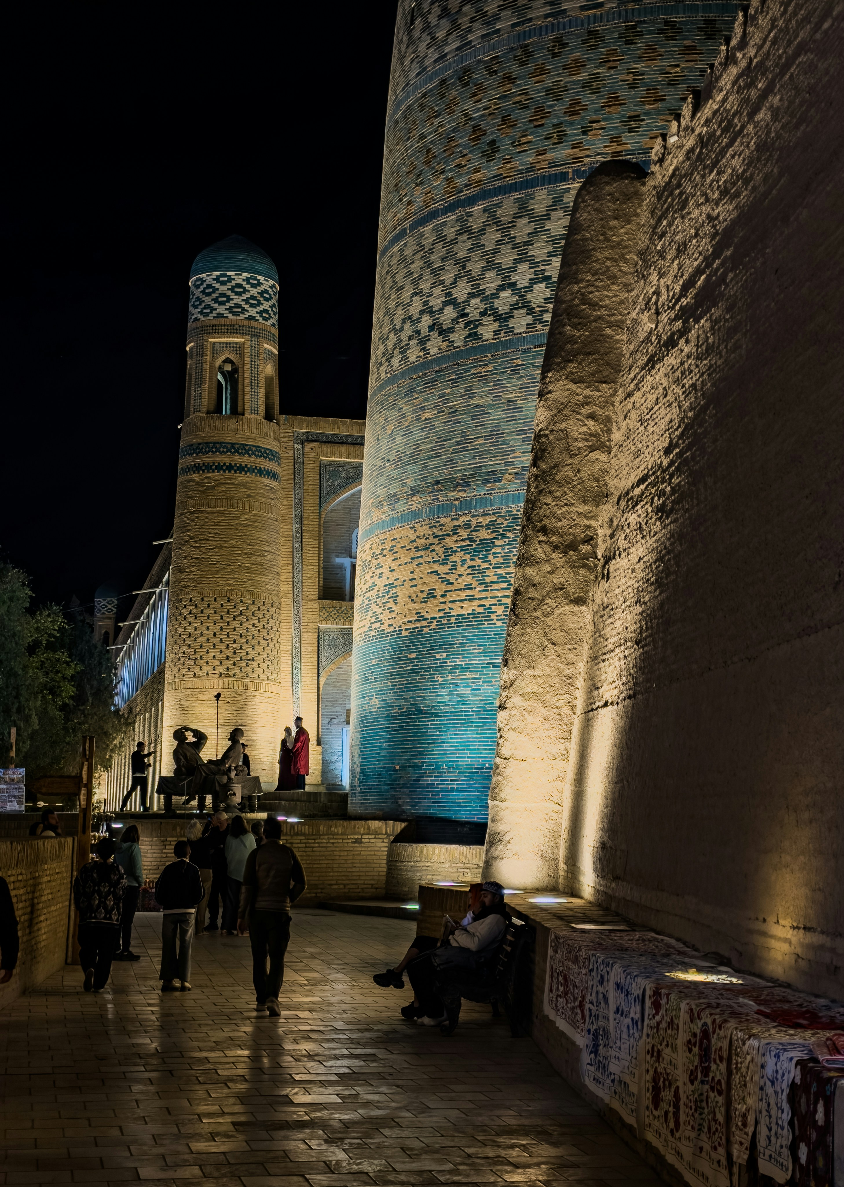 Lantern-lit Caravan: Night Keepsake at an Ancient Gate