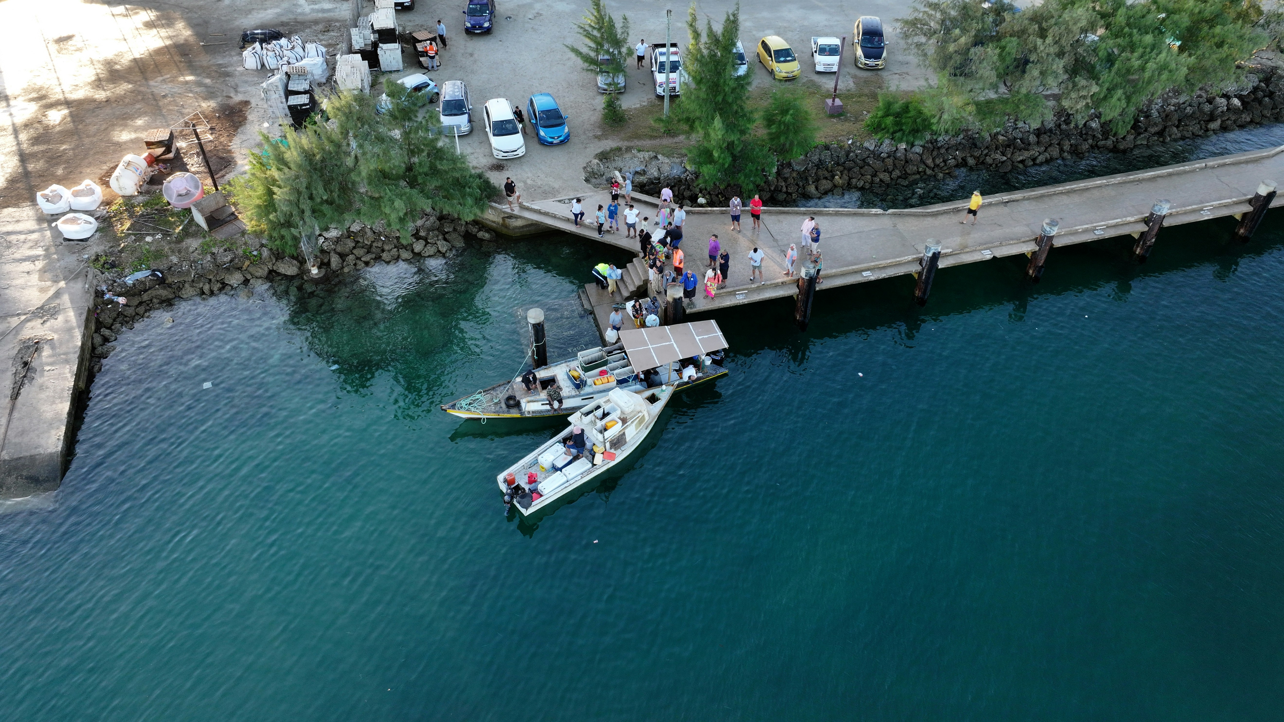 Dockside Rescue: Boats Meet the Platform at the Cliff