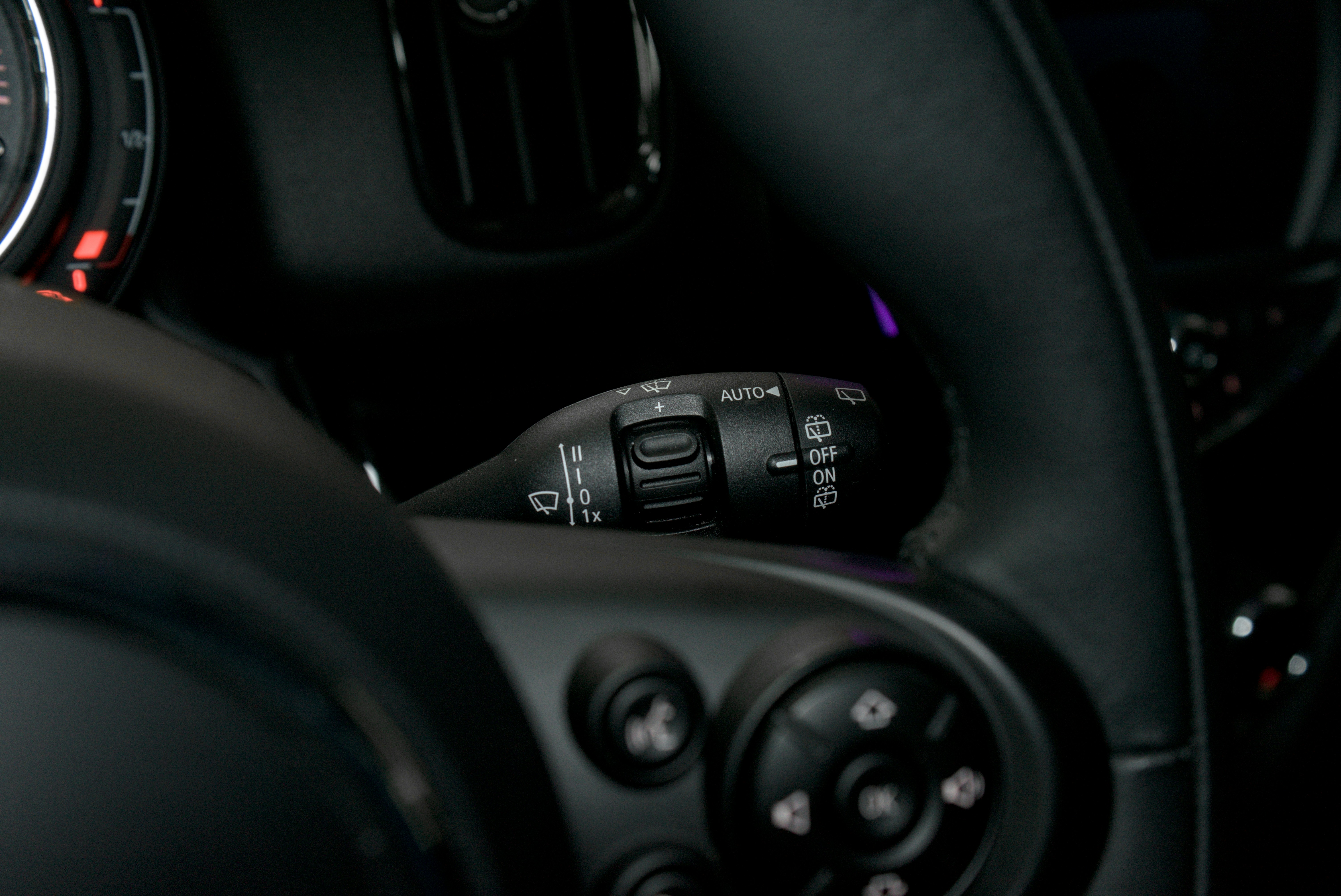 Steering Wheel Console: Subtle Controls in Low Light