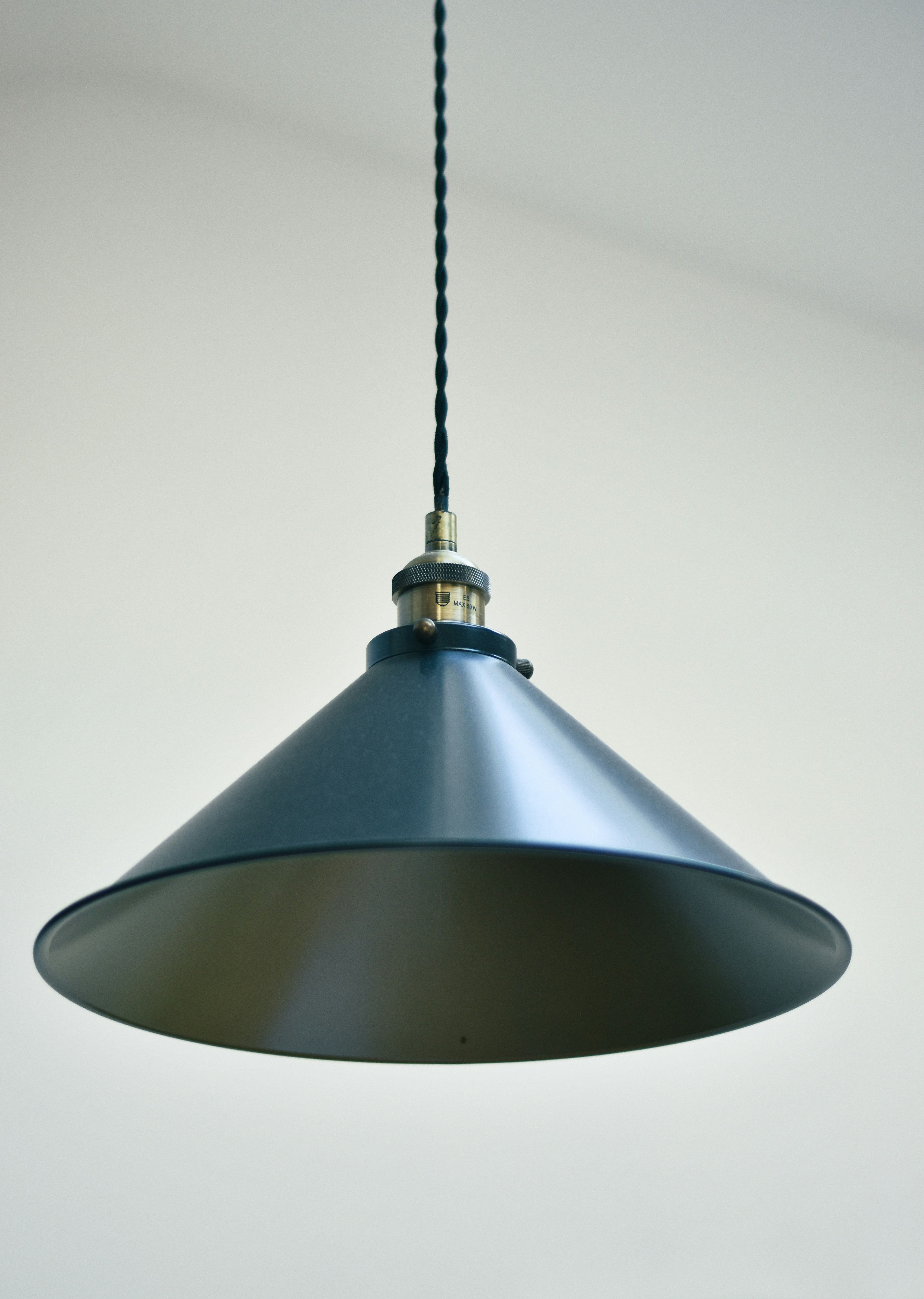 Hanging Fixture: A Minimalist Pendant with a Focused Centerline