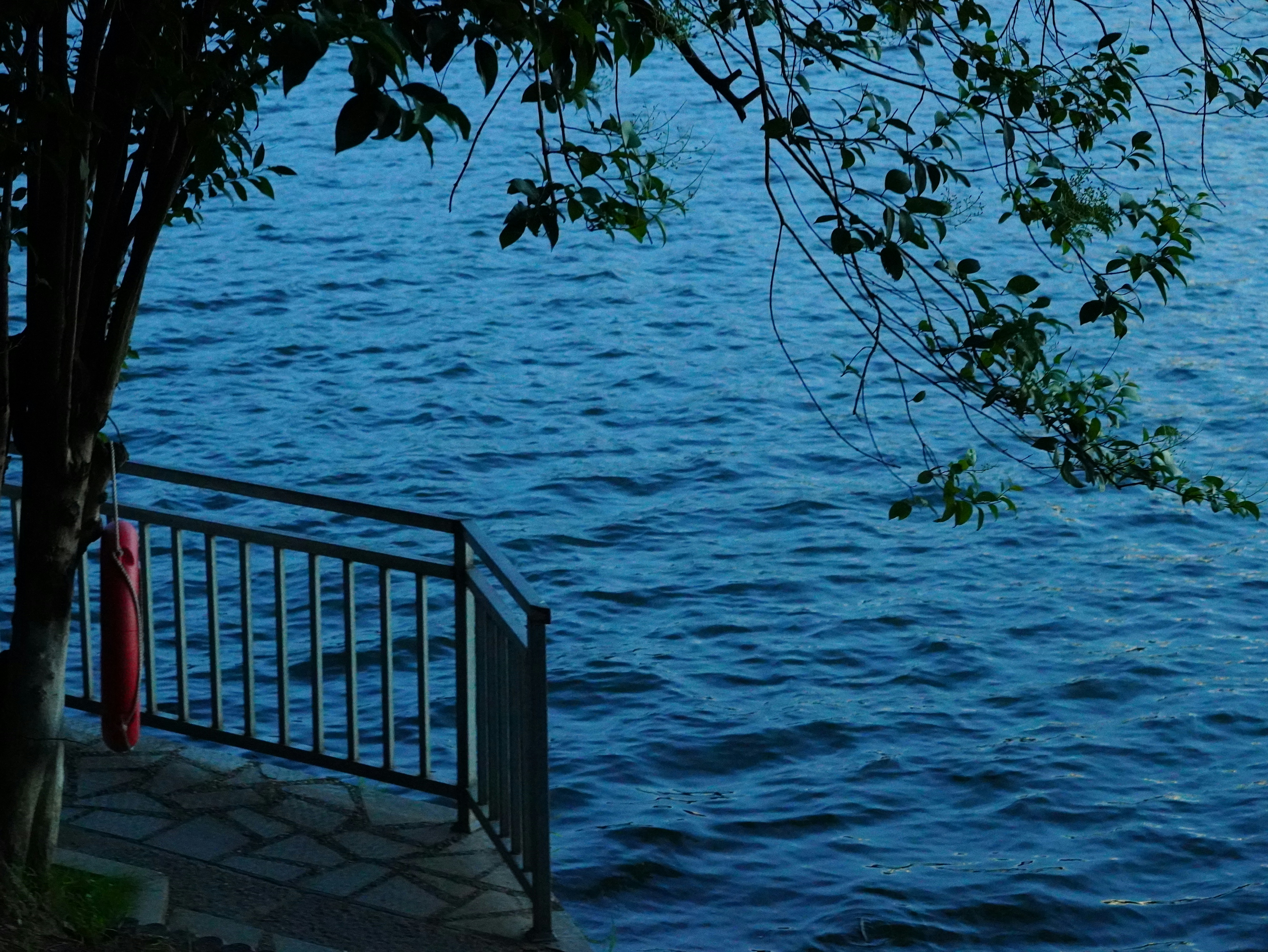 Lakeside Gate: Quiet Balcony by the Waters