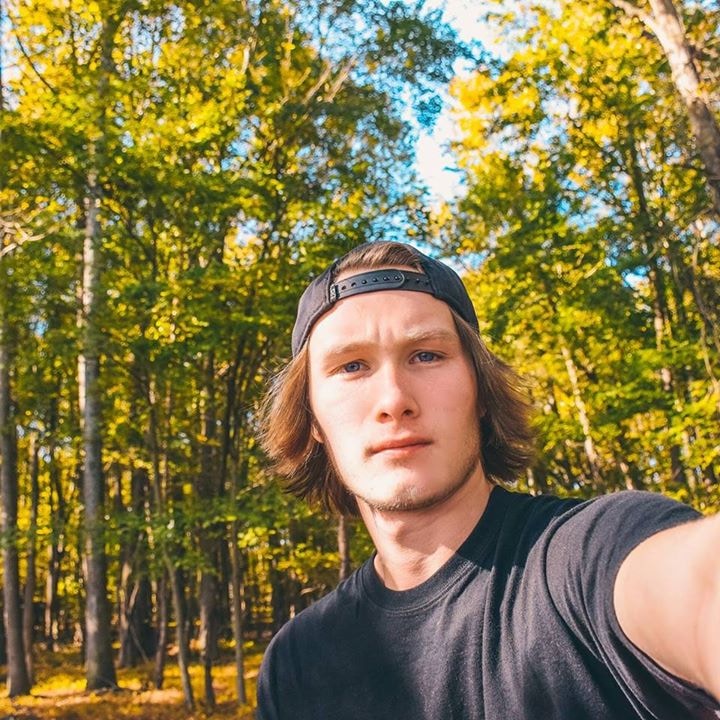 Josh Luckey (@jluckeystudios) | Unsplash Photo Community